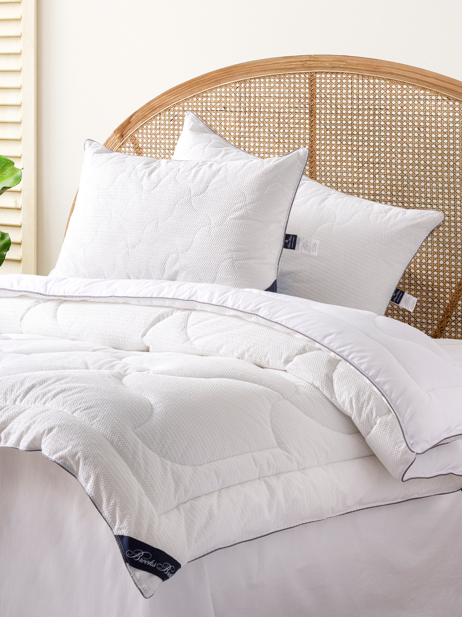 Brooks Brothers Wellsoft Gel Fiber Medium Bed Pillow | Wayfair
