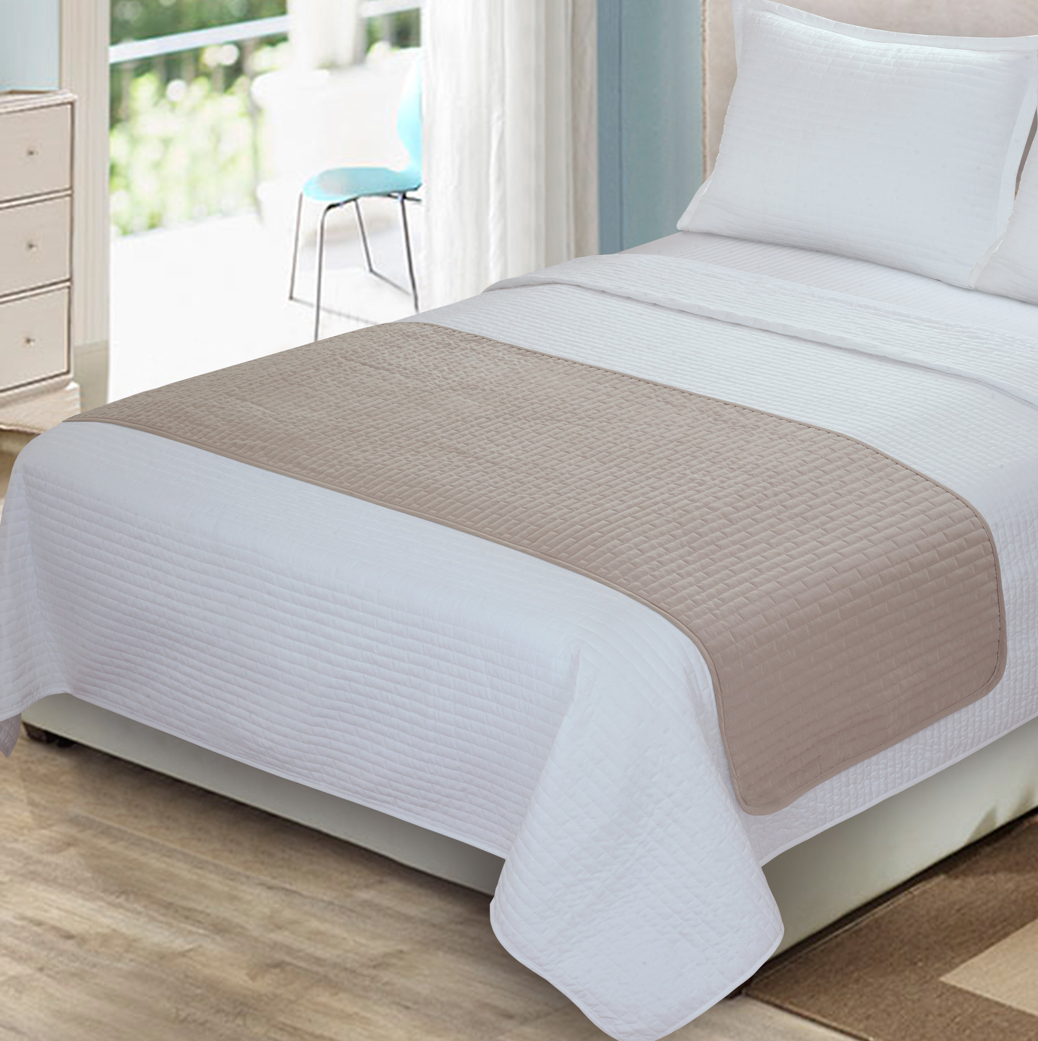 South Point Hospitality 120 GSM Luxury Microfiber Microfiber Bed Runner ...