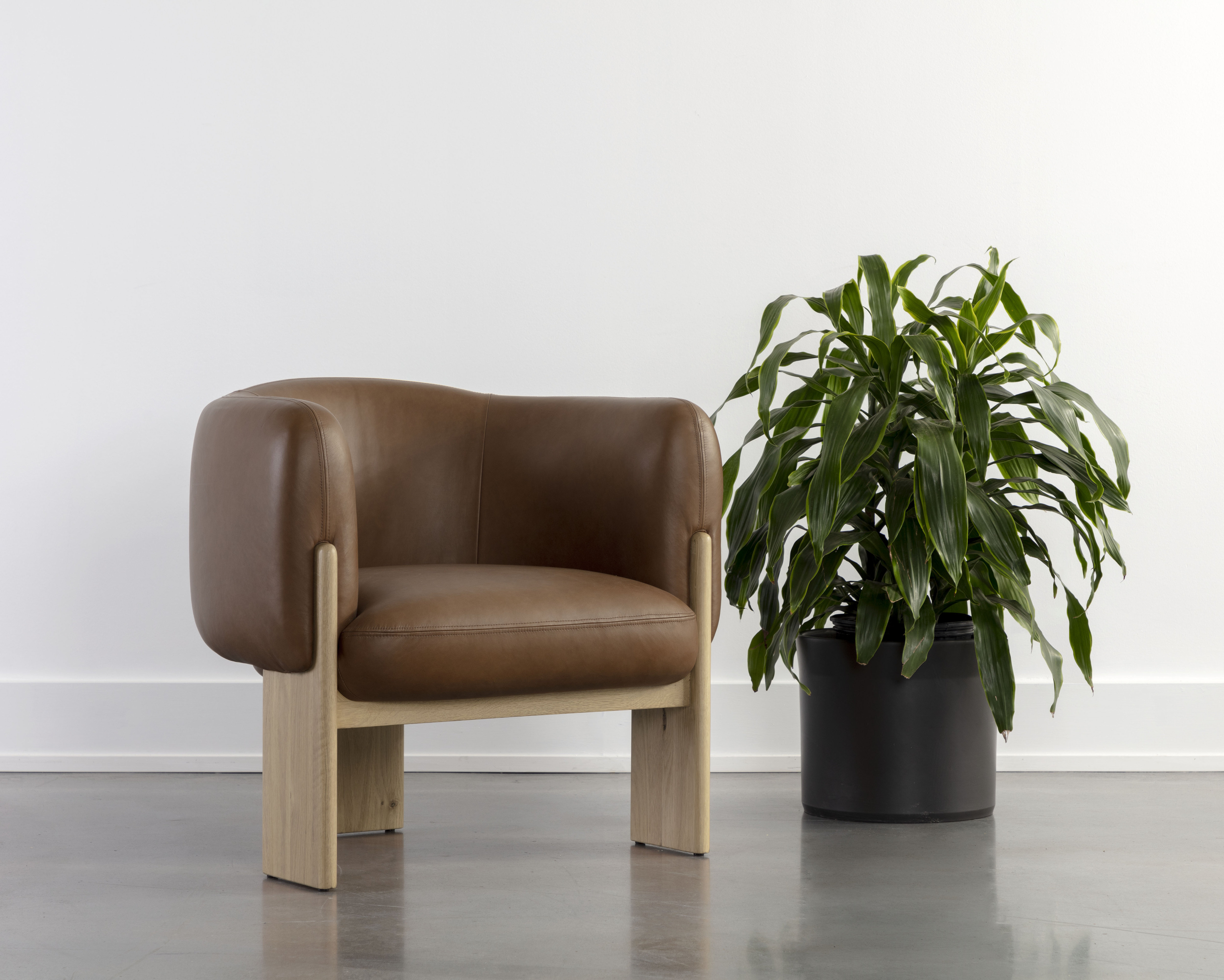 Hokku Designs Angus 32.25'' Wide Genuine Leather Cowhide Lounge Chair ...
