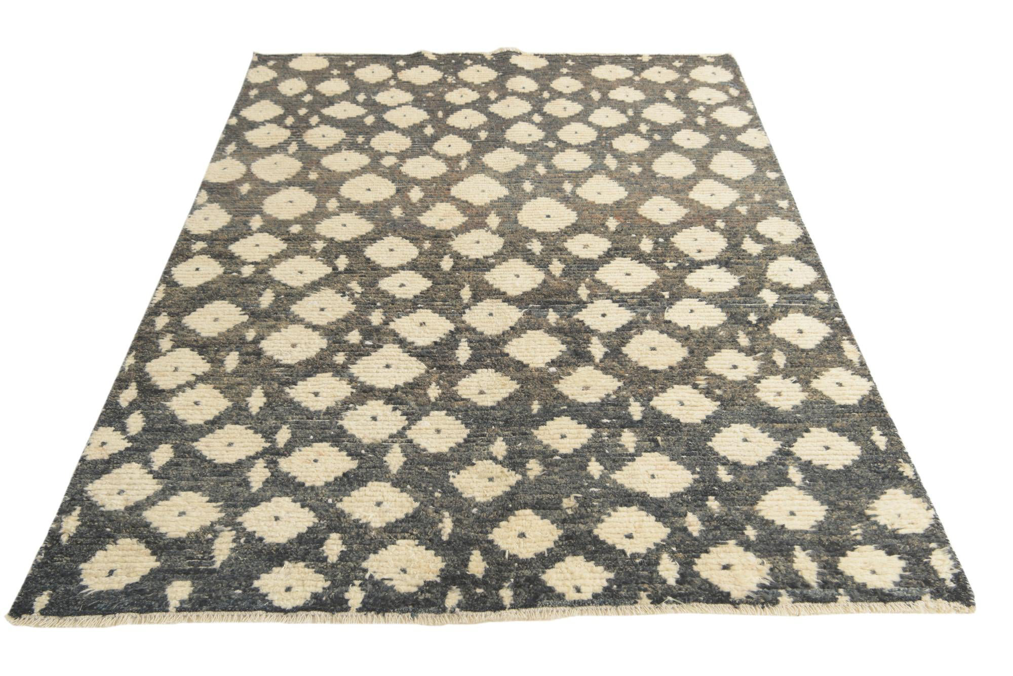 Isabelline 5x8 Philip Black Rug | Wayfair