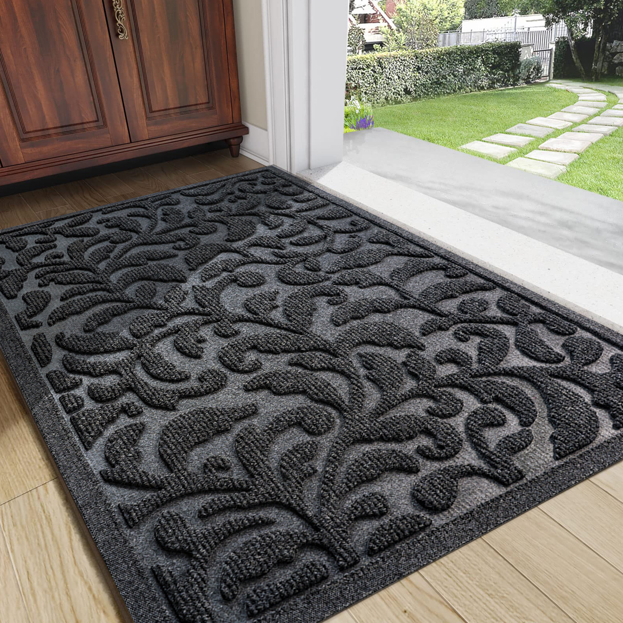 Arlmont & Co. Sonoko Non-Slip Floral Outdoor Indoor Entrance Doormat ...