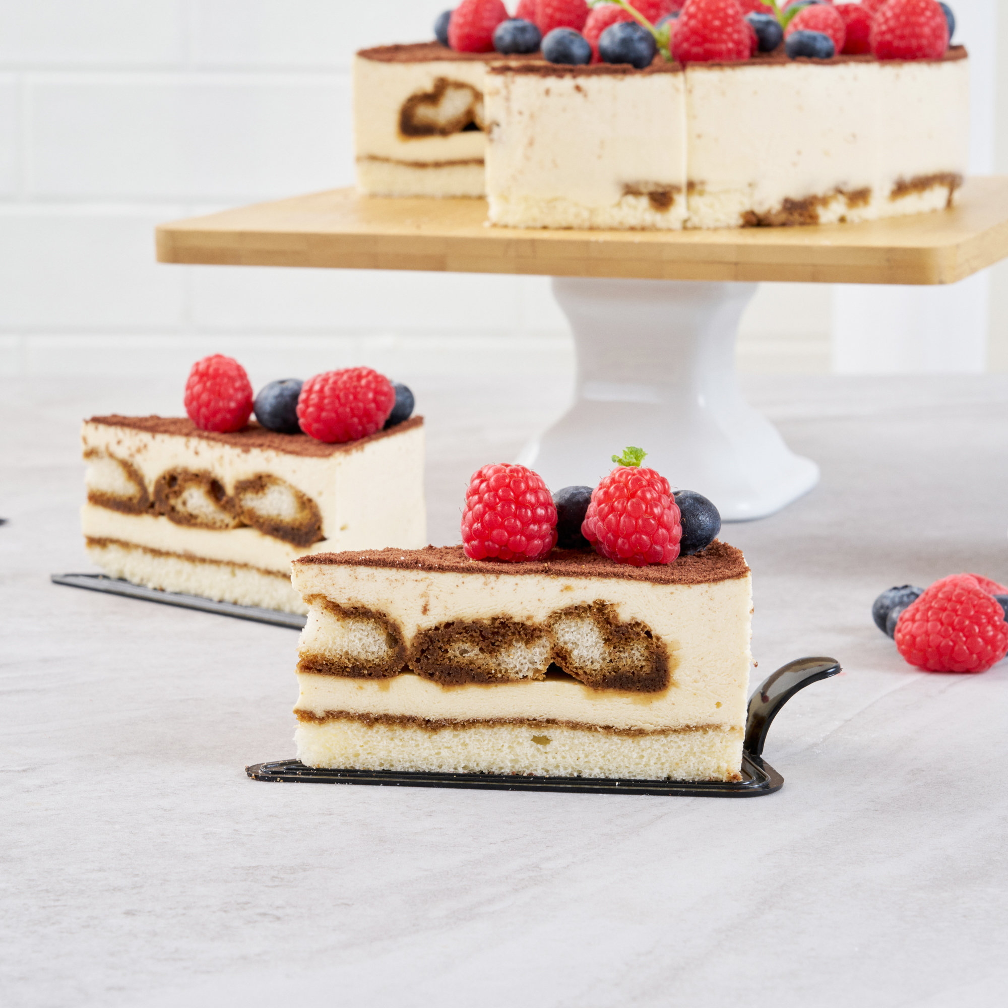 Restaurantware-4.5 x 3 Inch Cake Boards, 100 Triangle Dessert Trays ...
