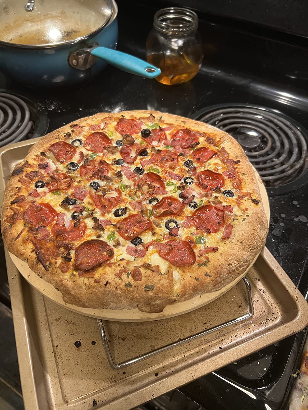 Umedas Ceramic Flat Pizza Stone Set with Crust Cutter Wheel and Metal ...