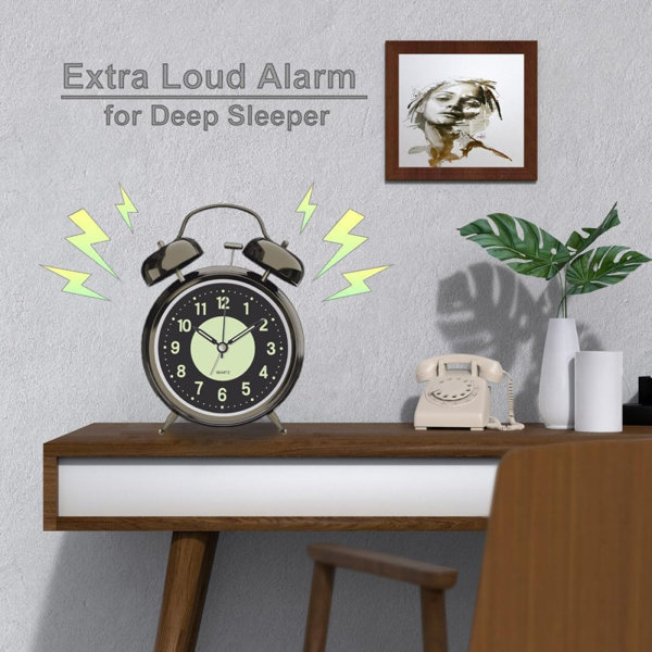 AZOPIR Loud Alarm Clock For Heavy Sleeper Clocks For Bedroom 4In ...