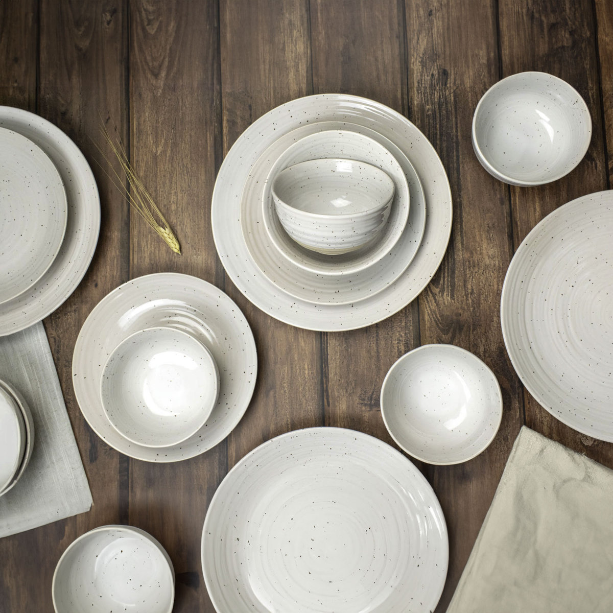 Sango Siterra 16-Piece Rustic White Stoneware Dinnerware Set - Service ...