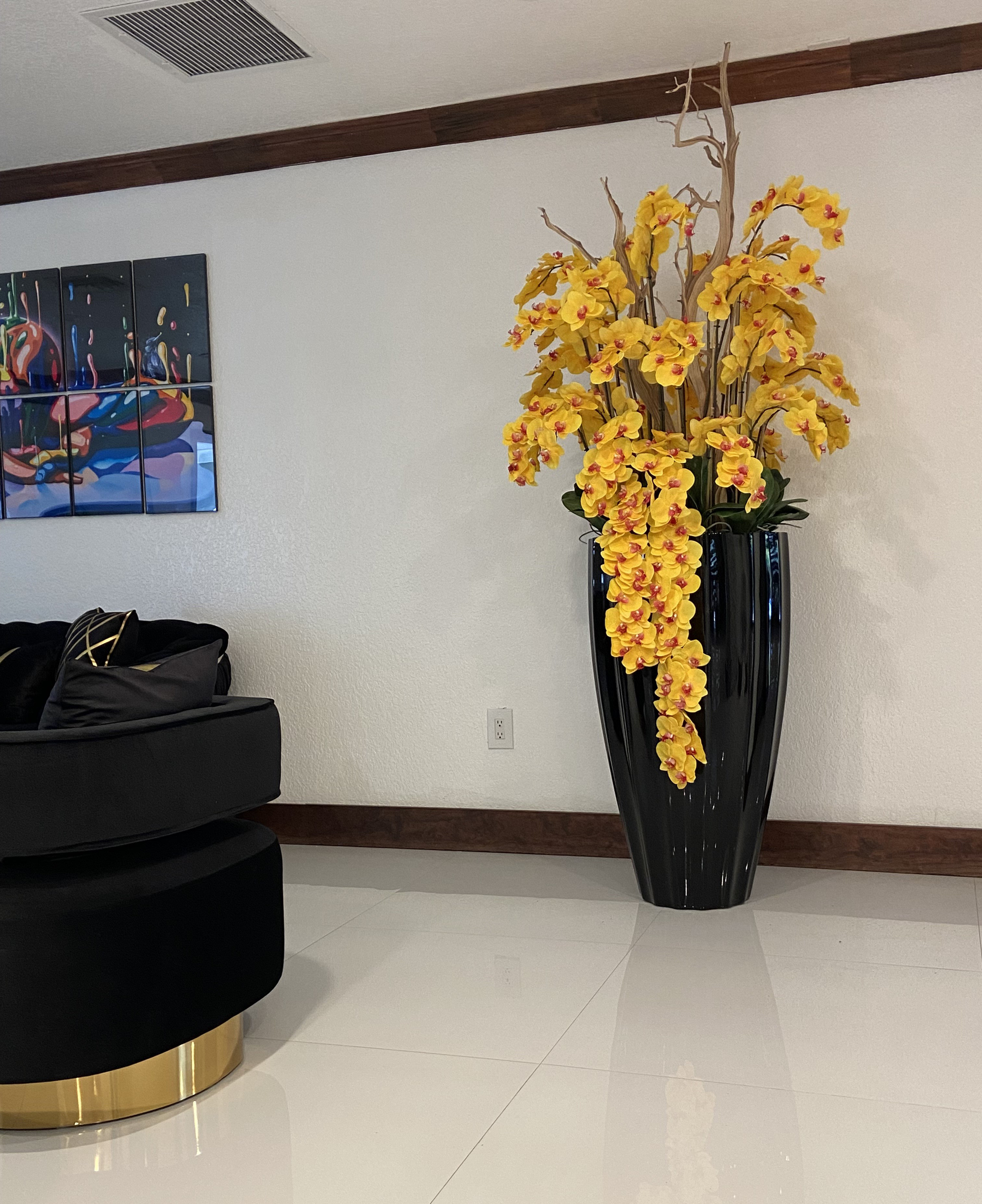 CFA Design Group San Jose Planter In Glossy With Cascading Orchids ...