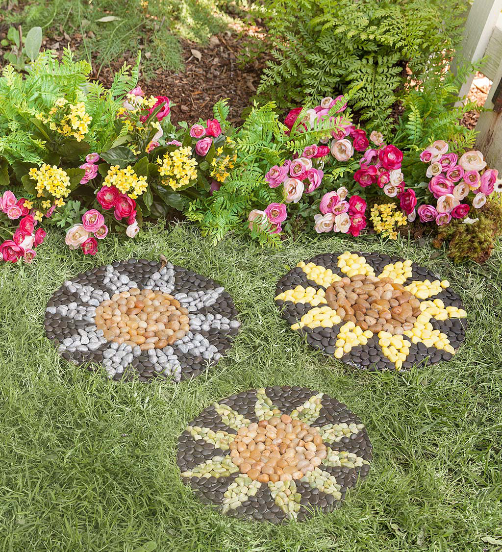 Plow & Hearth Sunflower 3 Piece Stepping Stone Set & Reviews | Wayfair