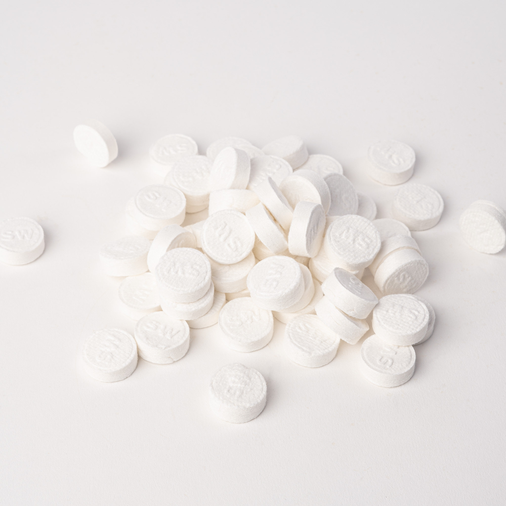 SilverPAW Silver Wipe - Compressed Disinfectant Towelette - 720/box ...