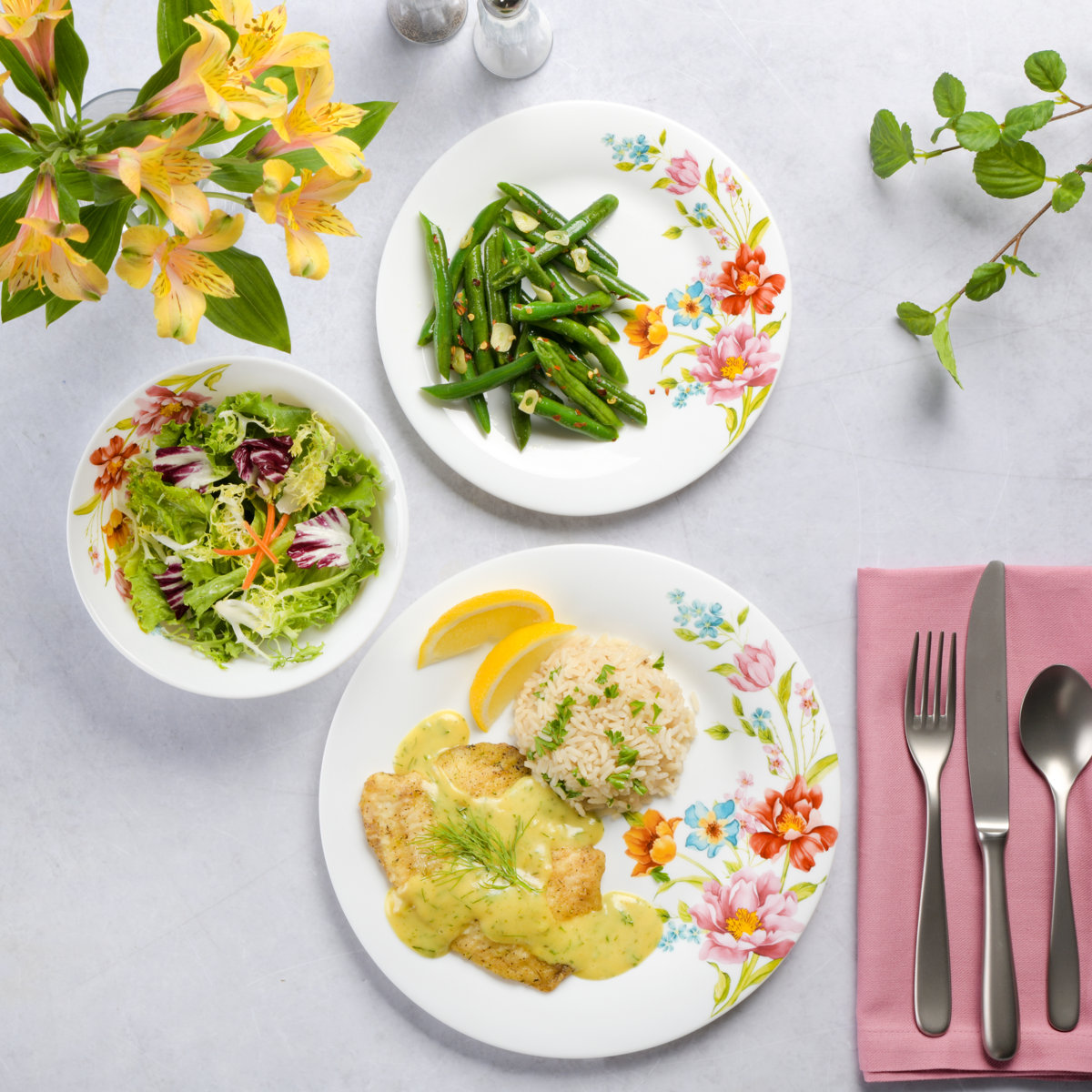 Gibson Home Ultra Break Resistant 18 Piece Dinnerware Set, Red Flora ...