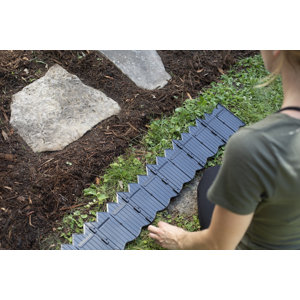 Master Mark Plastics 6'' H x 20'' W Black Vinyl Lawn Edging & Reviews ...