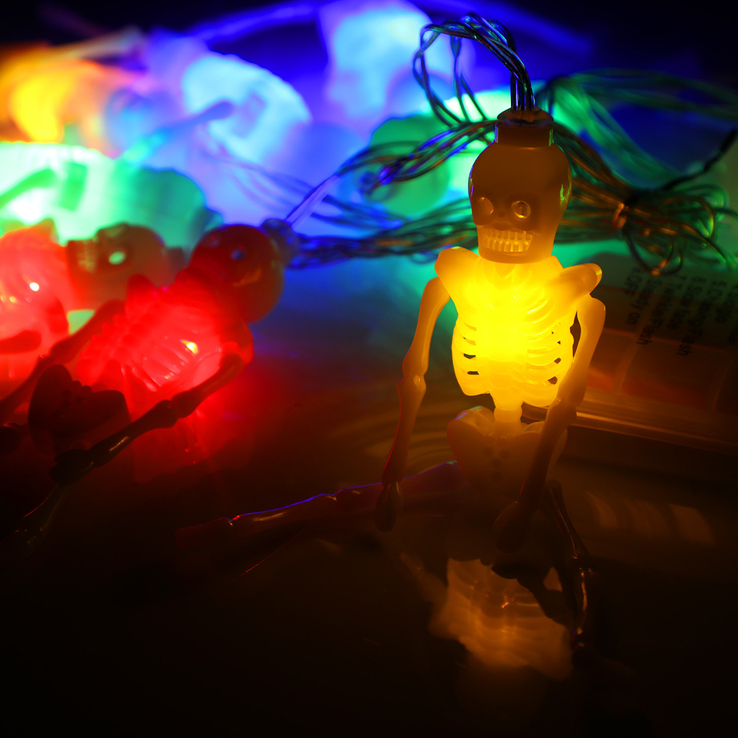 The Holiday Aisle® 1.56'' Halloween Skeleton Skull String Lights ...