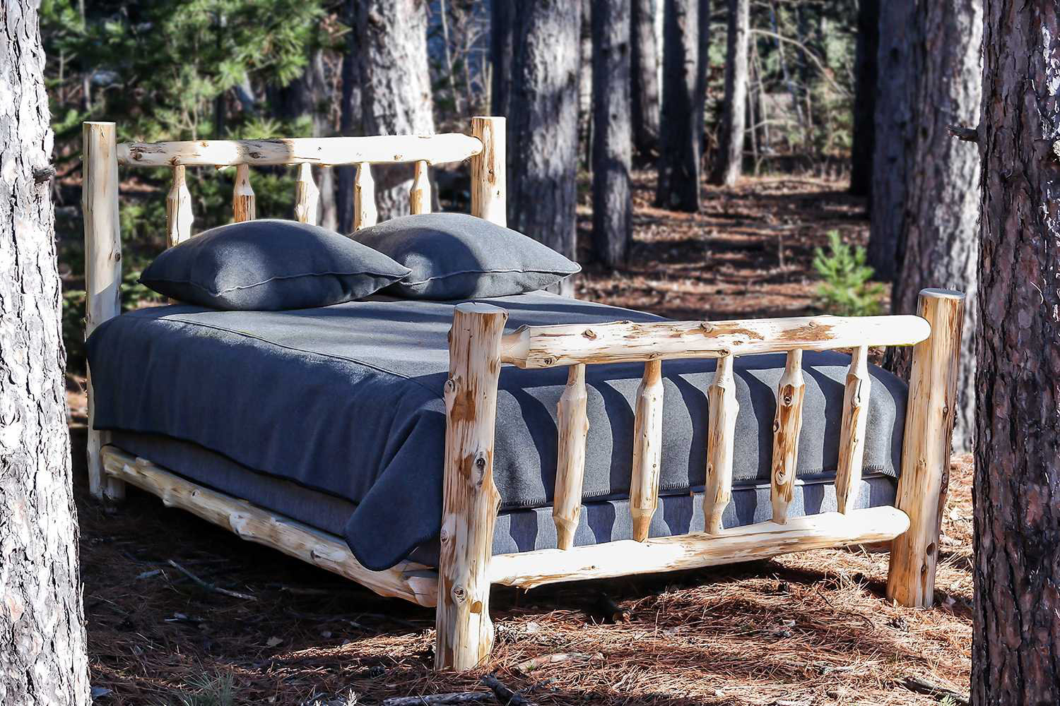 Loon Peak Rustic And Natural Cedar California King Traditional Log Bed ...