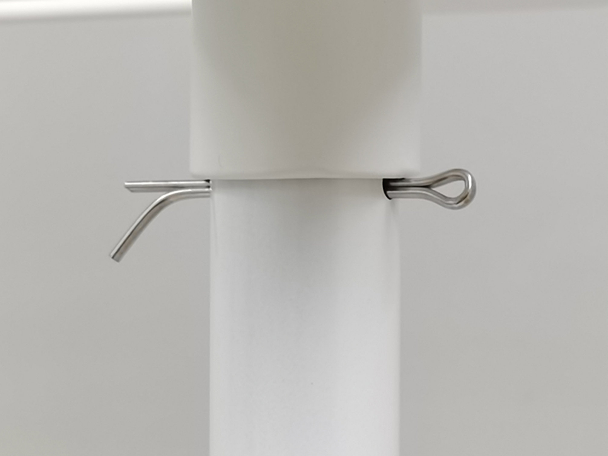 Rebrilliant Lealon Bucket Rotating Display Rack, White Metal Retail ...