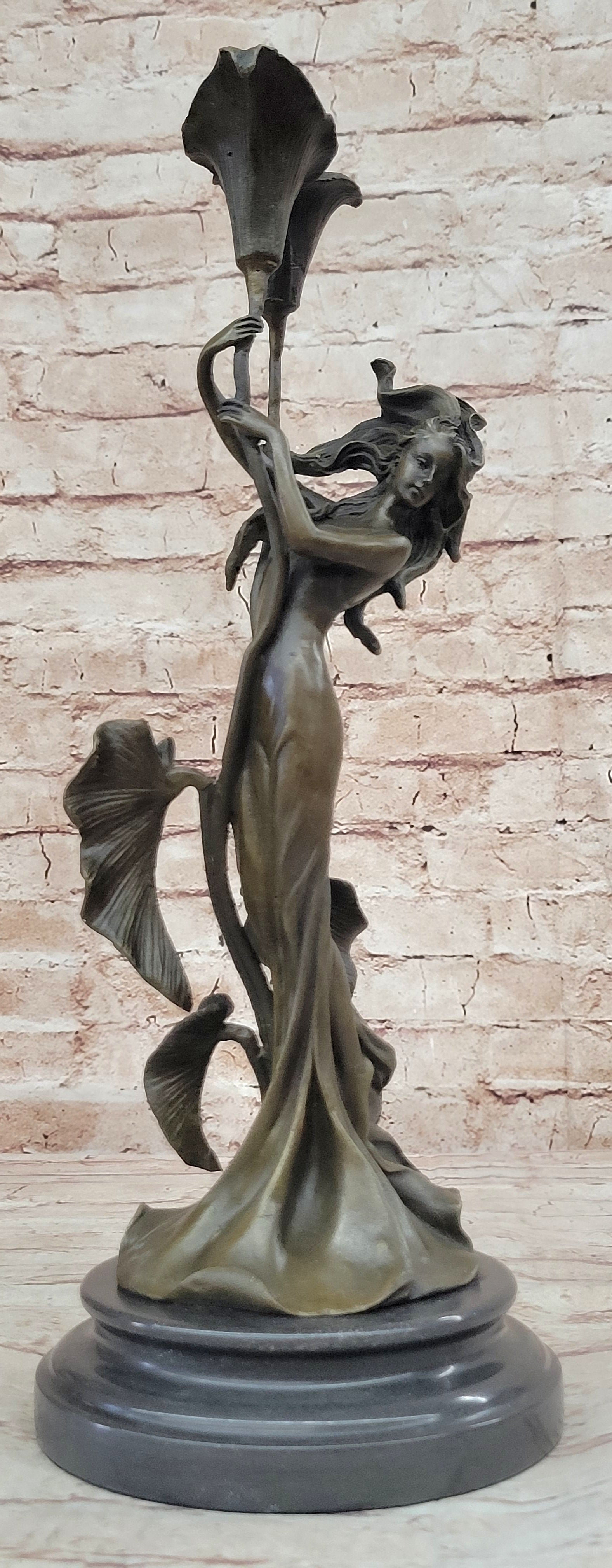 Canora Grey Tasheria Art Deco Sculpture Goddess Of Beauty Woman Bronze ...