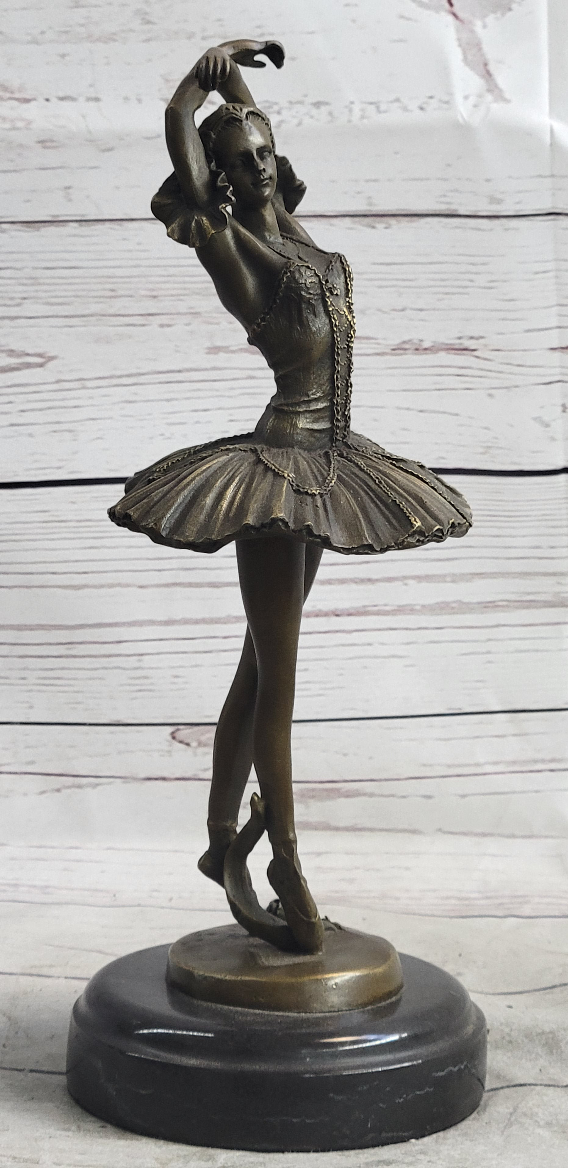 Red Barrel Studio® Kevine Ballerina Ballet Dancer Fifth 5Th Position ...