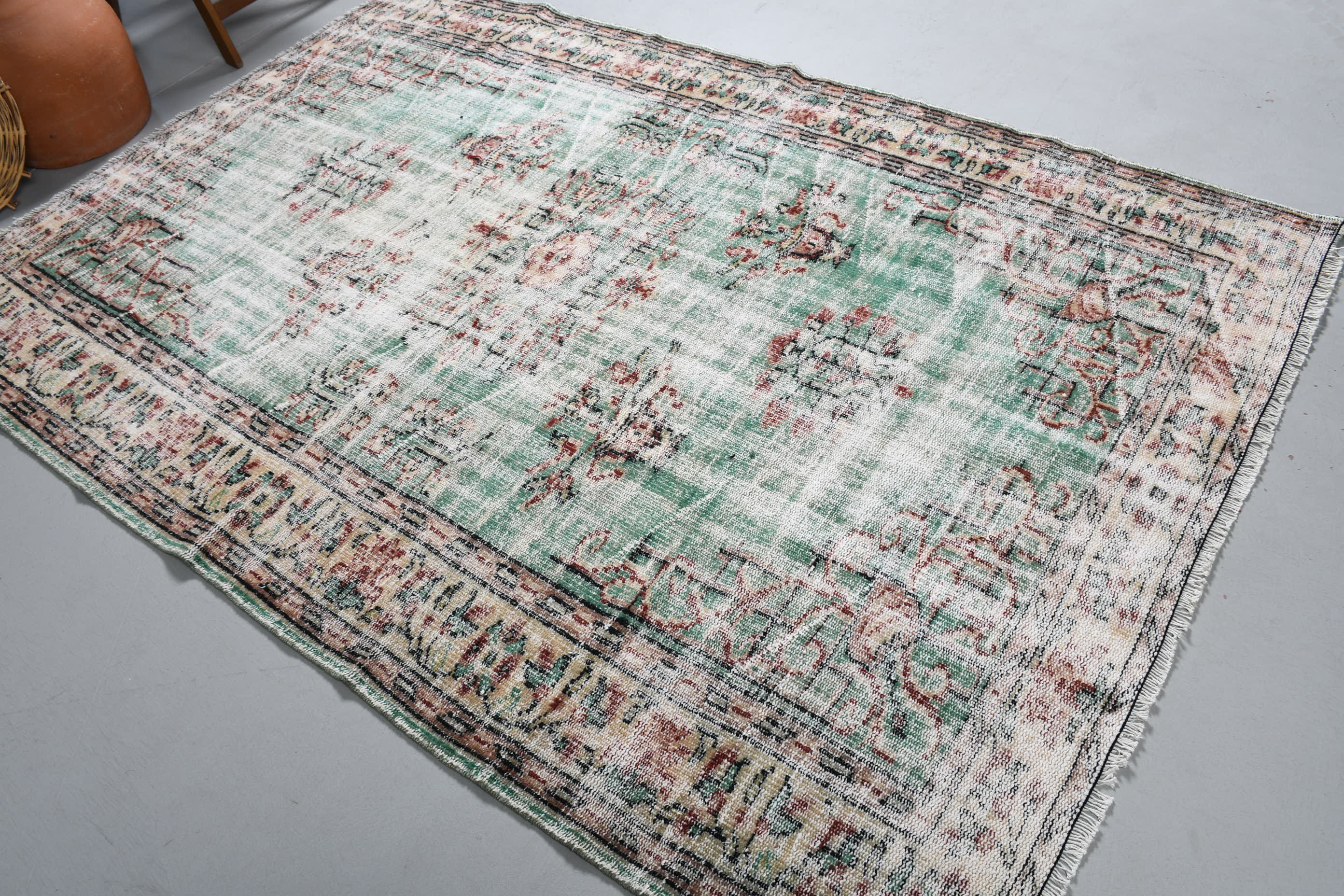 Bloomsbury Market Handmade Green Turkish Rug Ideal For Enhancing Living ...