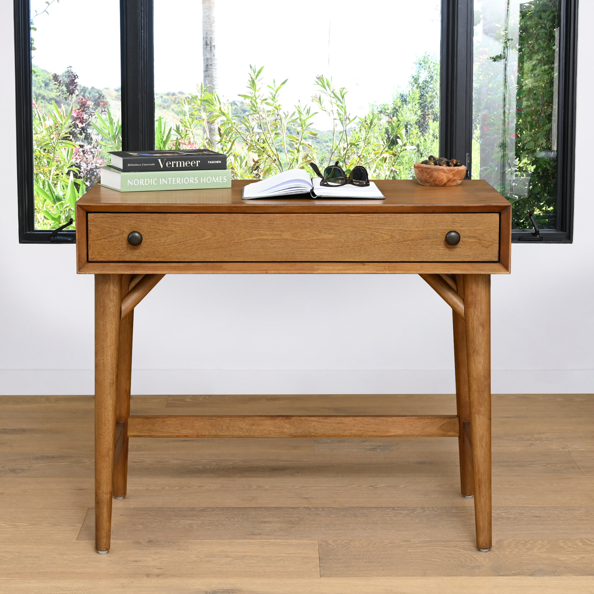 Wade Logan® Cadhan 36" W Writing Desk & Reviews | Wayfair