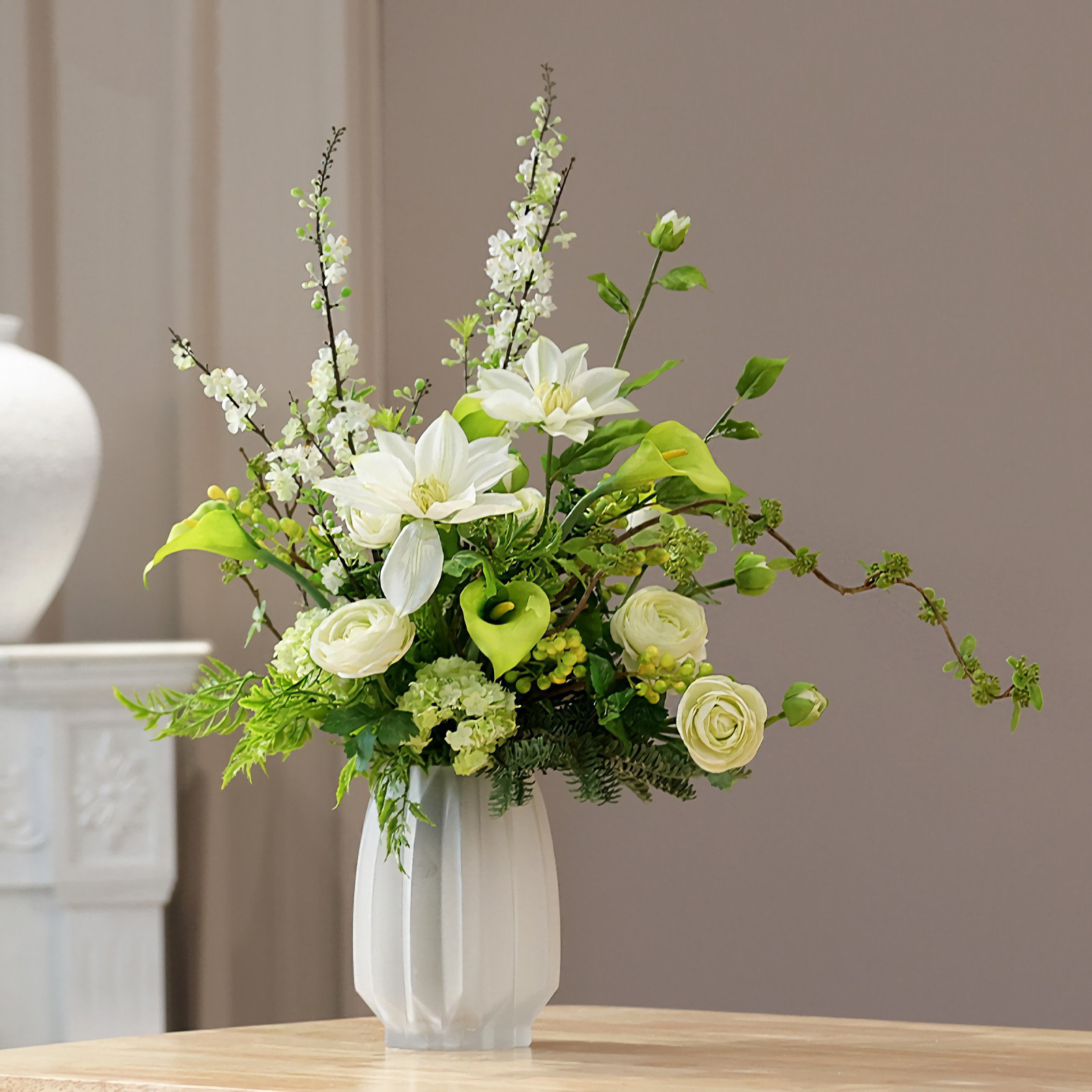 Infinitee Green Simulated Flowers, Fake Flower Arrangement, European ...