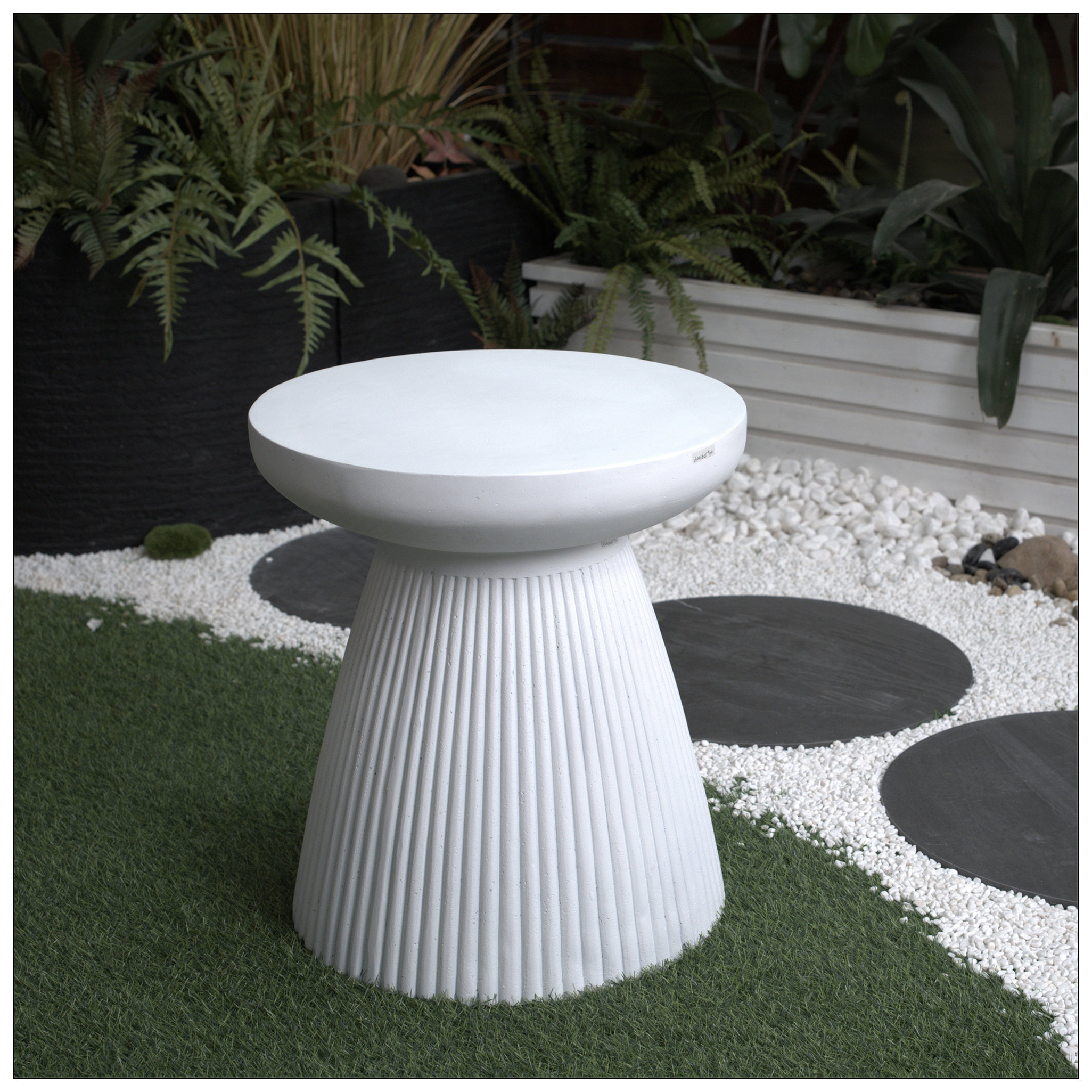 Dakota Fields Decorative Garden End Table, 18.1" H Modern Heavy Duty ...