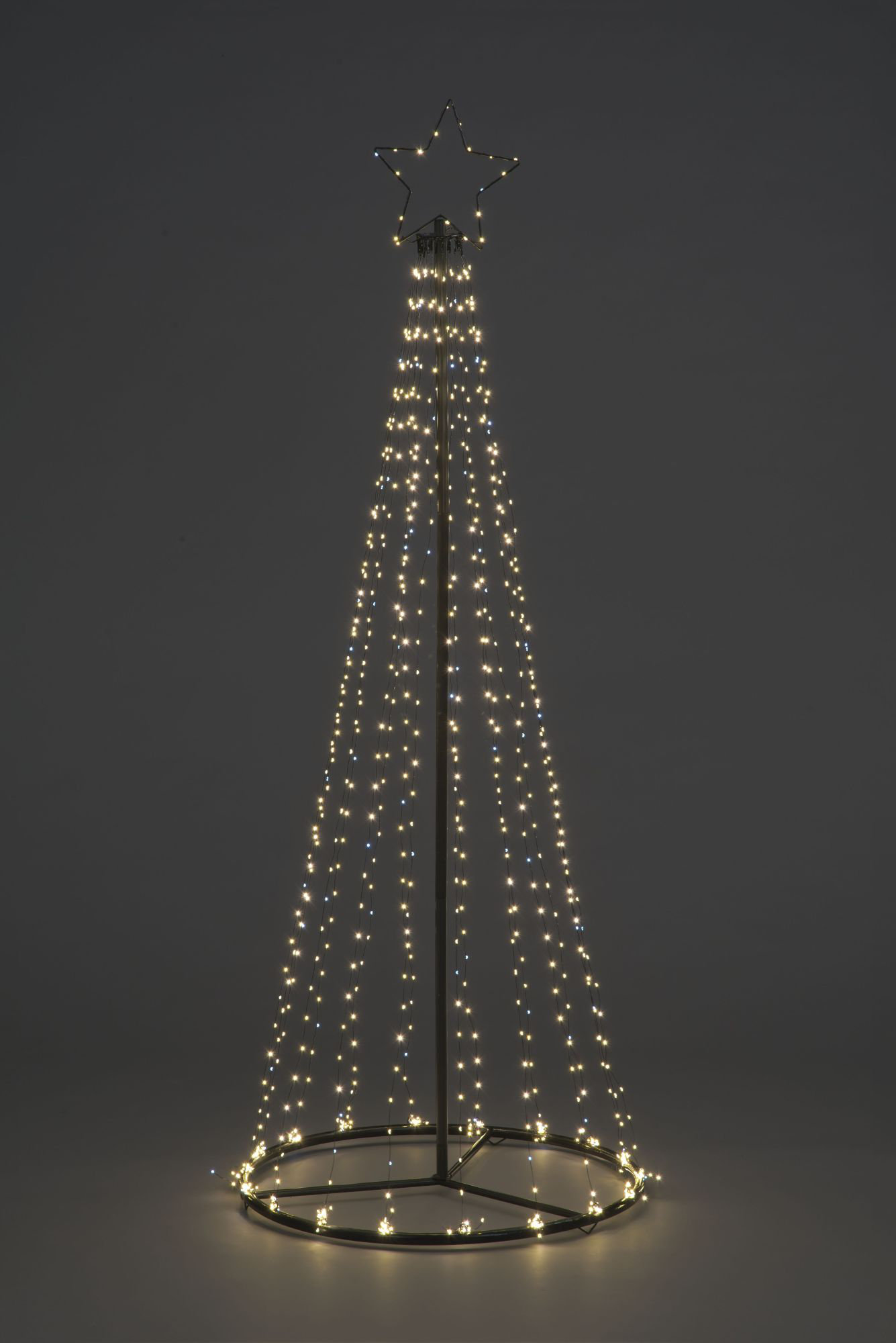 The Seasonal Aisle 884 Pre Lit Christmas Outdoor Maypole Twinkling LED ...