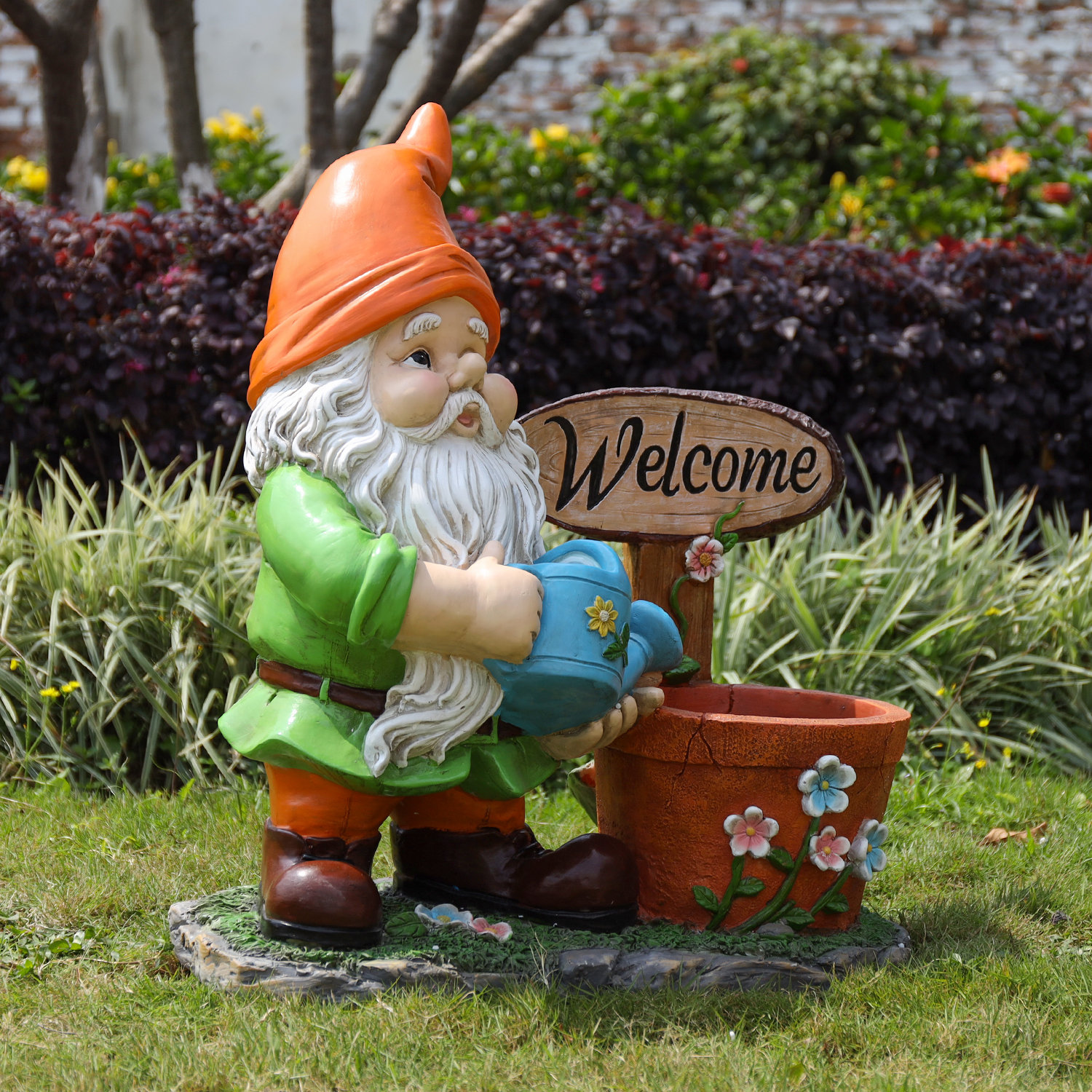 Arlmont & Co. Gnome Statues Large Planter - Outdoor Gnome Statues with ...