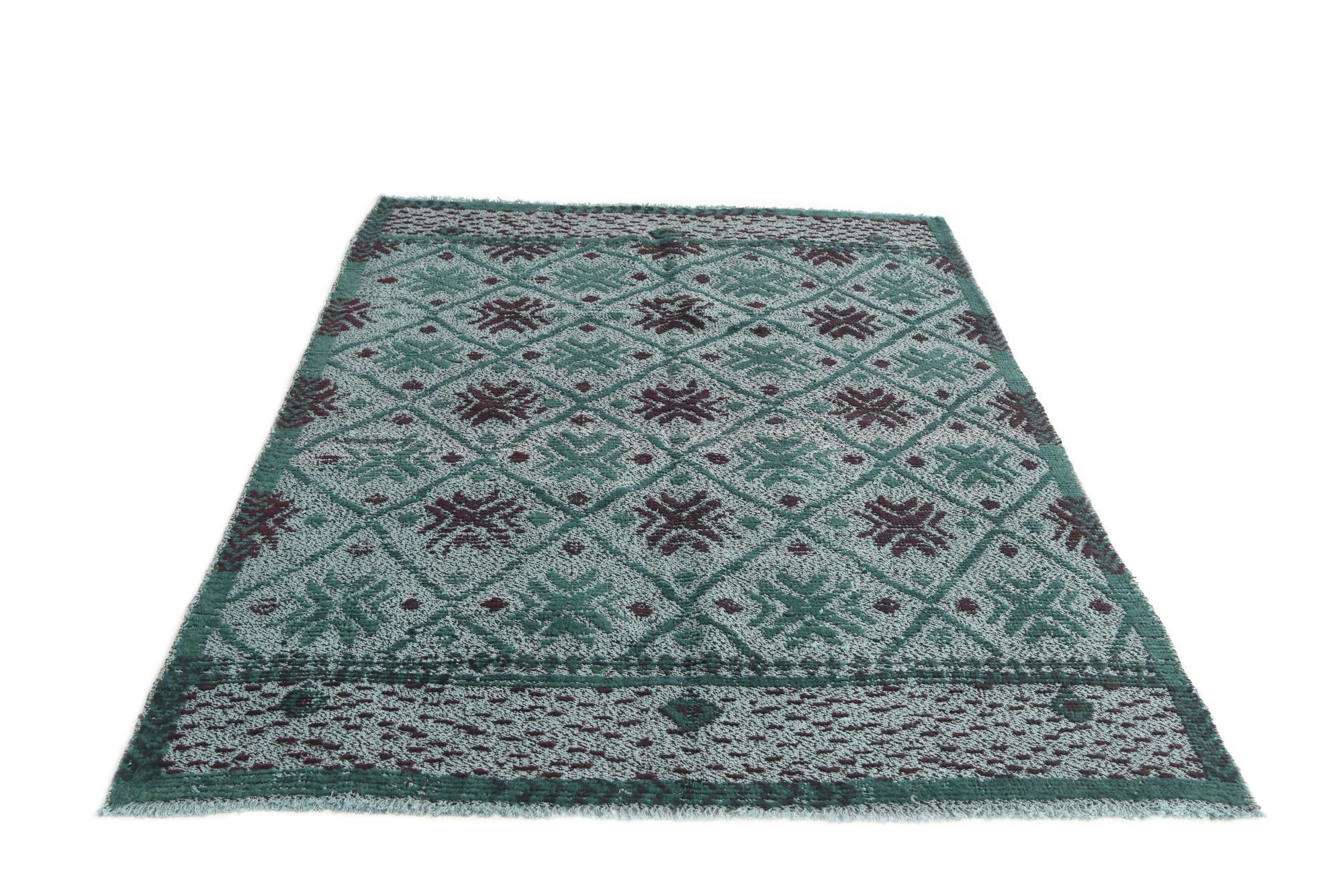 Isabelline Iraheta Green Rug | Wayfair