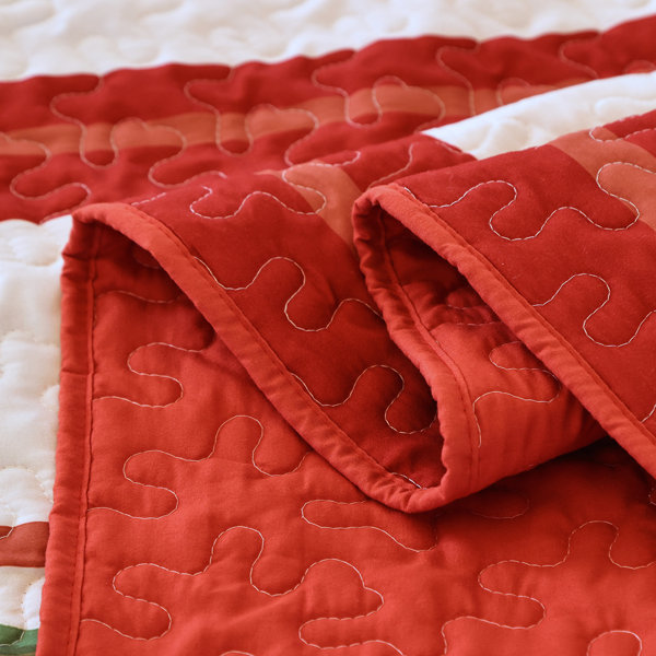 The Holiday Aisle® Janaid Beige/Red Microfiber Reversible Quilt Set ...