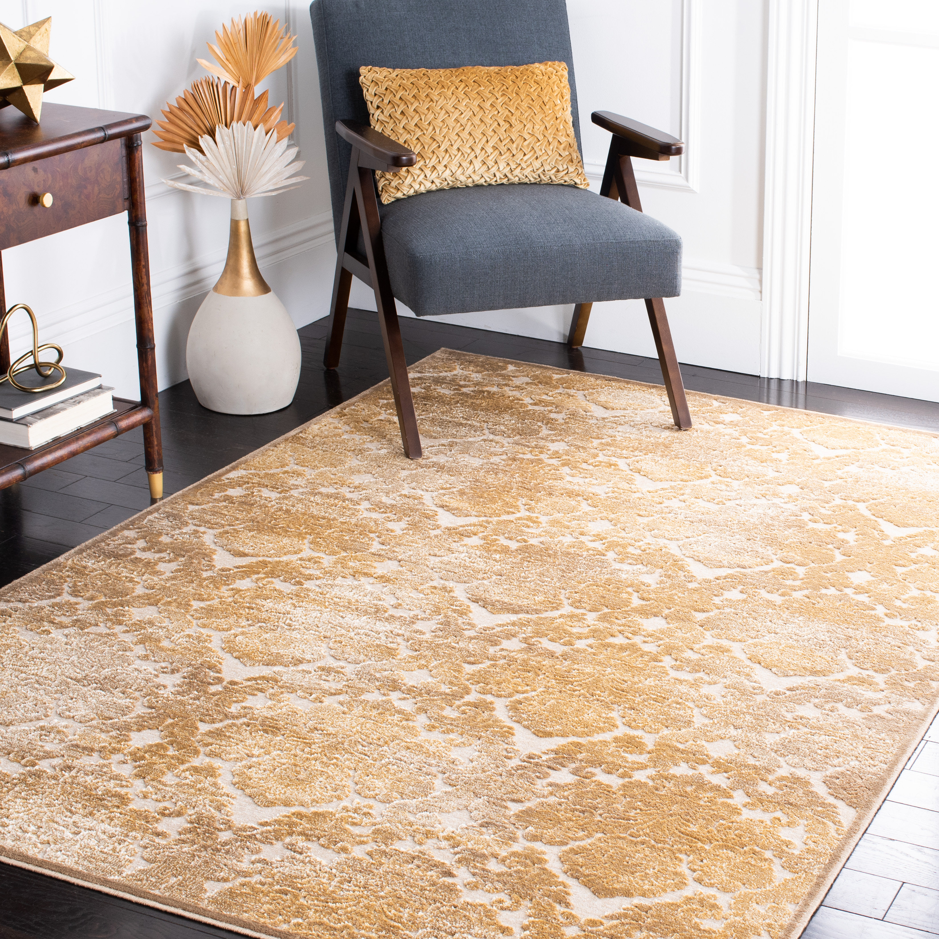 Bungalow Rose Heie Performance Damask Rug | Wayfair