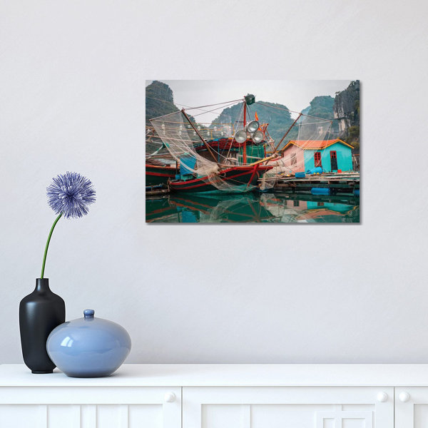 Longshore Tides Asia, Vietnam, Quang Ninh, Ha Long Bay. Colourful ...