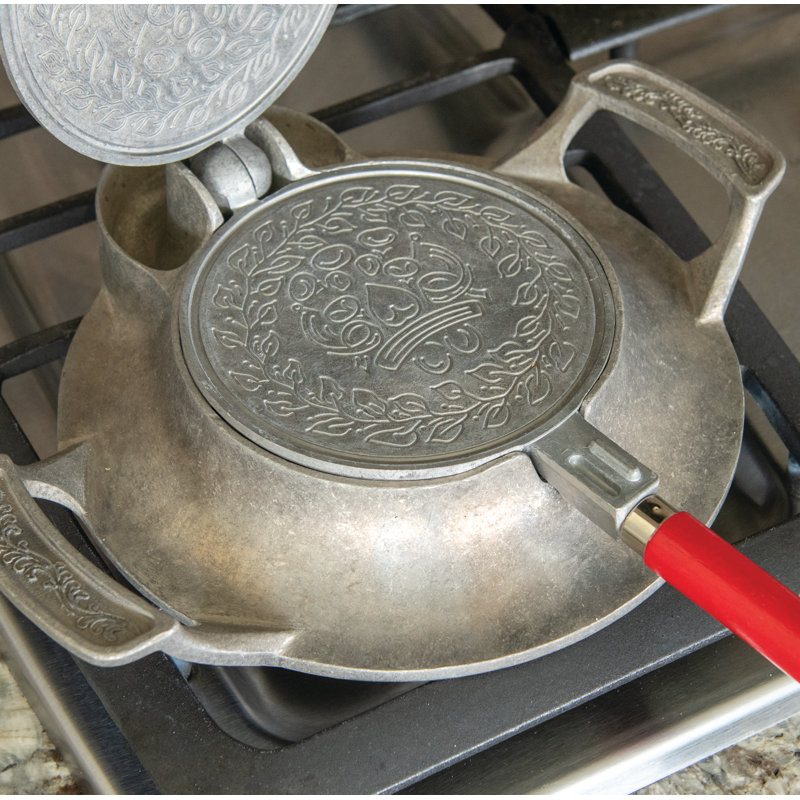 Nordic Ware International Specialties Norwegian Krumkake and Pizzelle ...