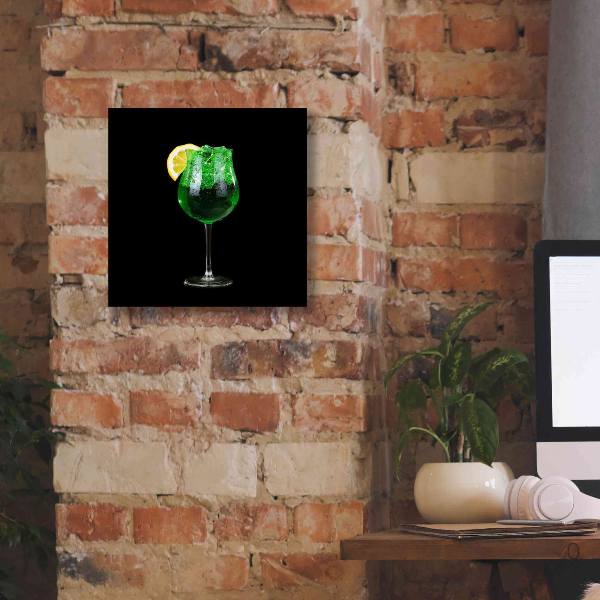 Latitude Run® Reyno Bay Isle Home™ 'Green Shamrock' By Epic Portfolio ...