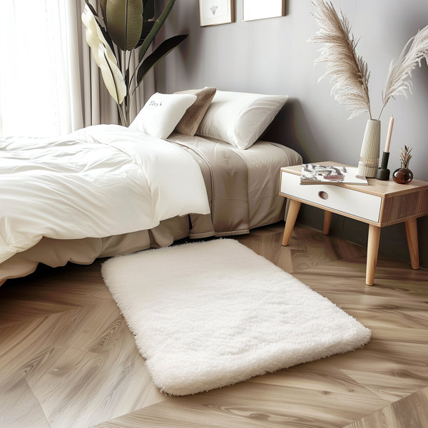 Mercer41 Kaytrin Kai White Fluffy Shag Rug & Reviews | Wayfair