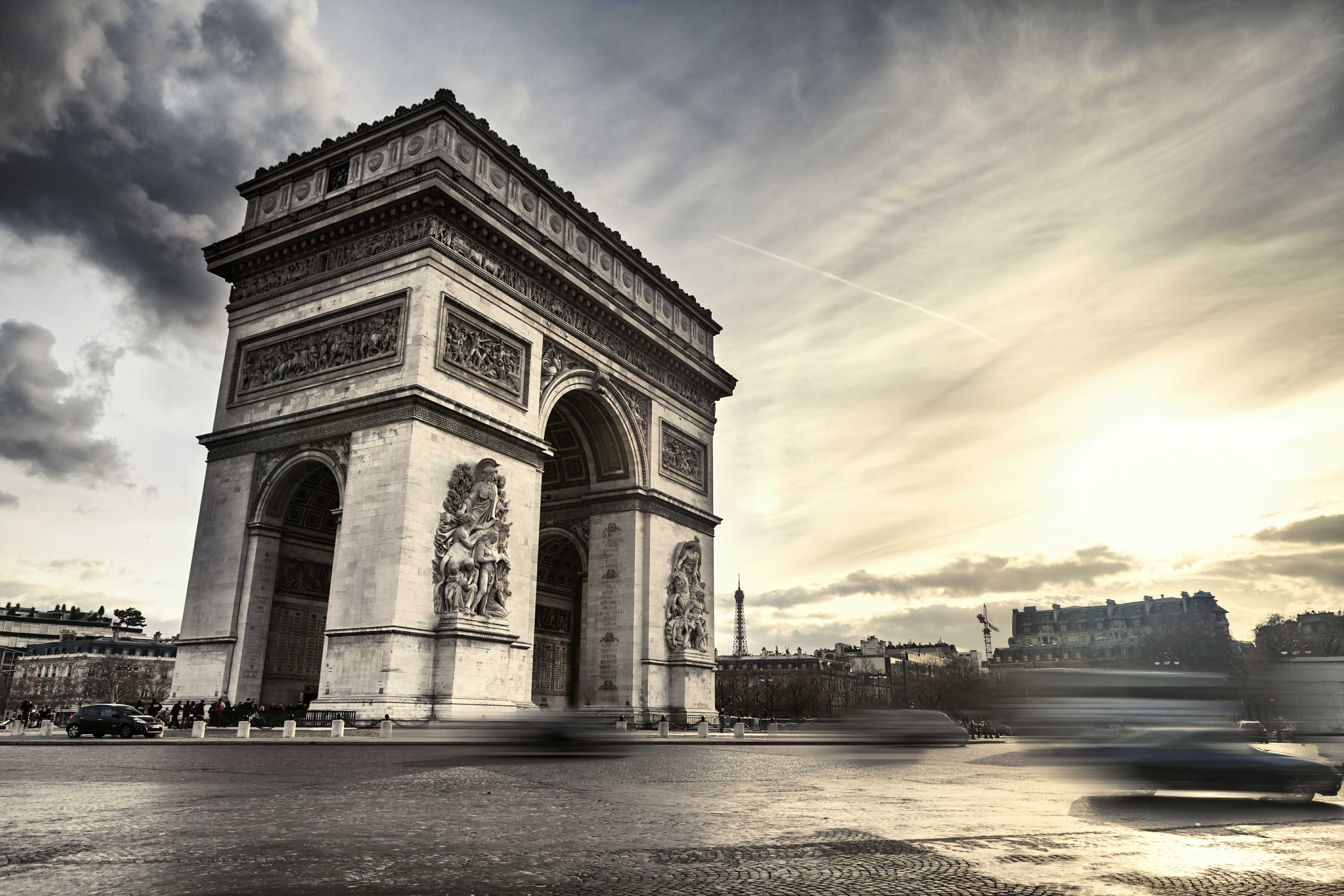 Winston Porter Arch of Triumph in Paris, France by Ivanbastien ...