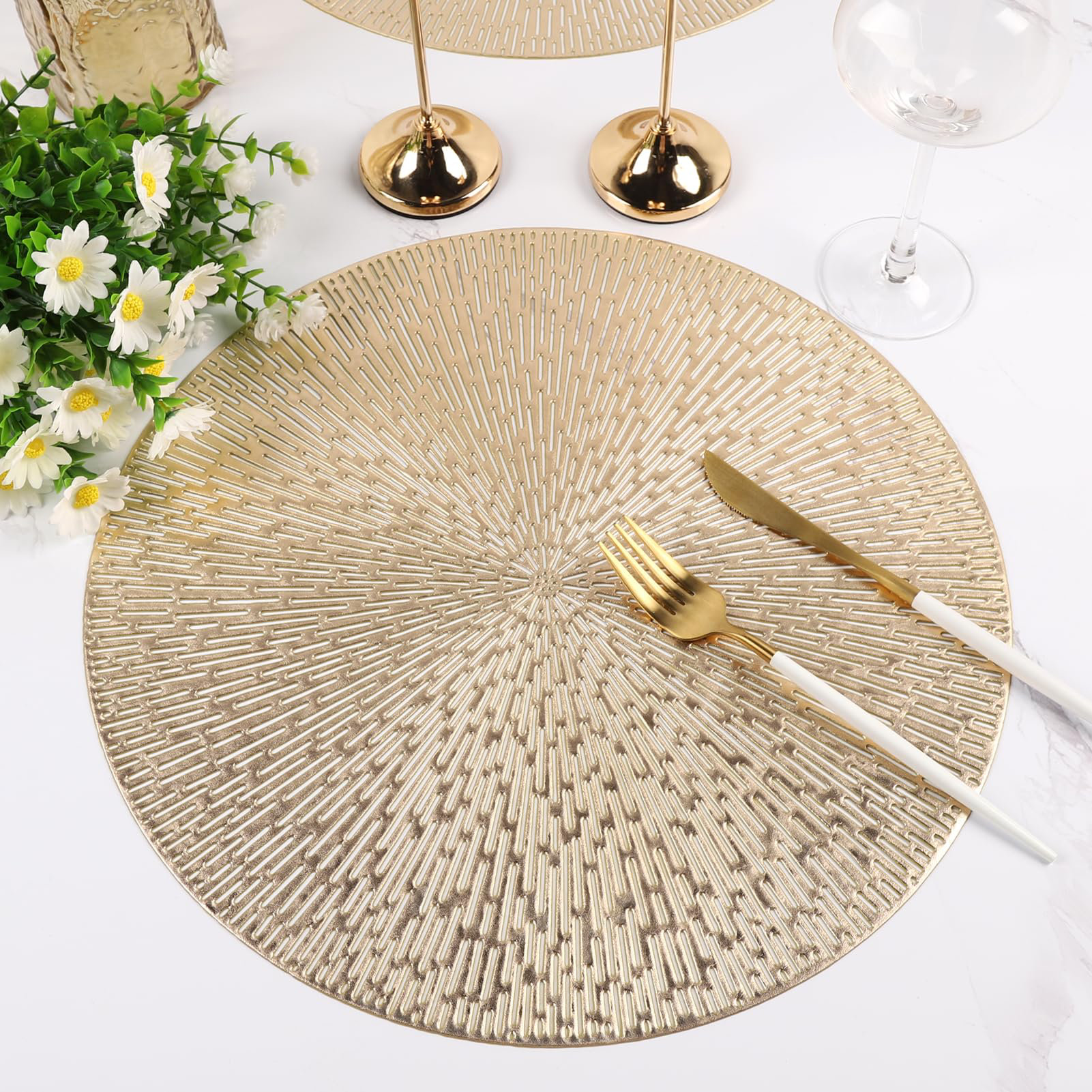 COOREL Placemats Set Of 6, Round Placemats Gold Washable Wipeable Vinyl ...