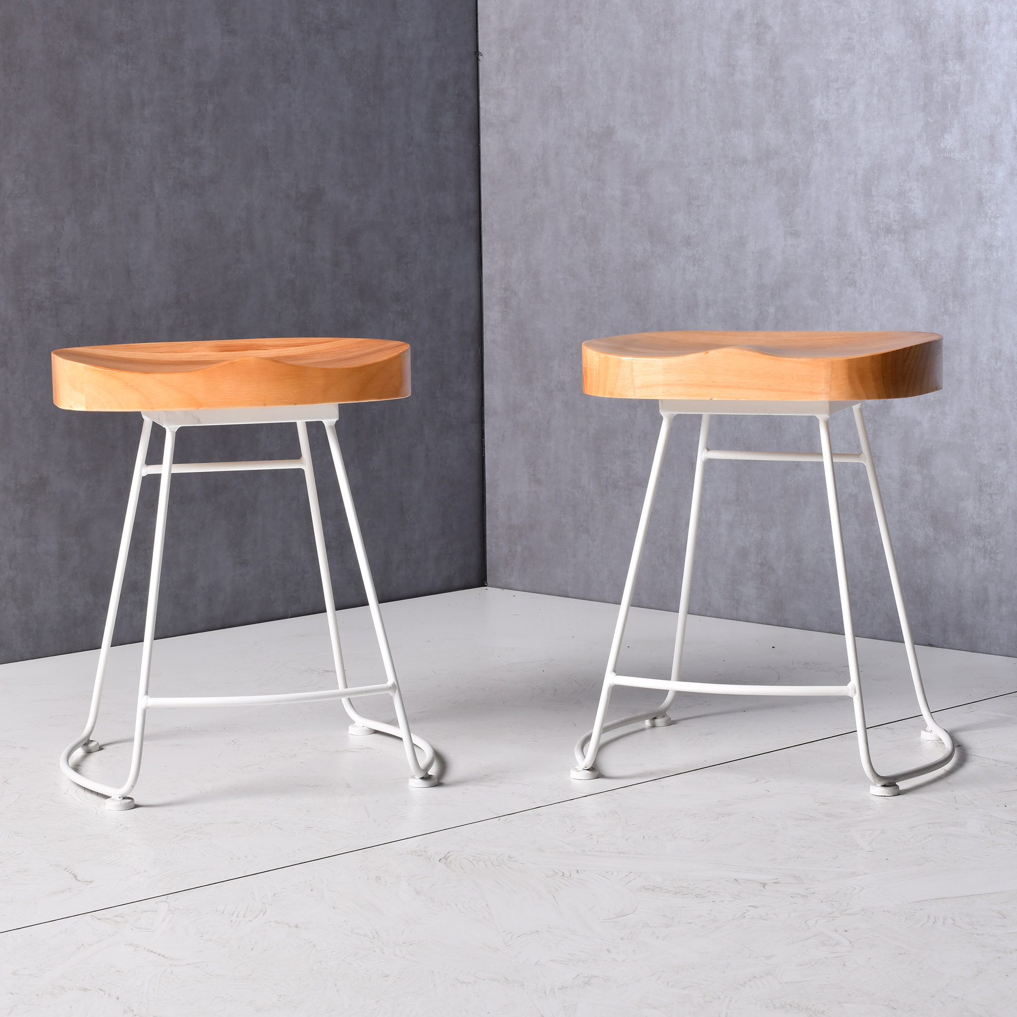 17 Stories Underclift Solid Wood 18.5" Short Stool & Reviews | Wayfair