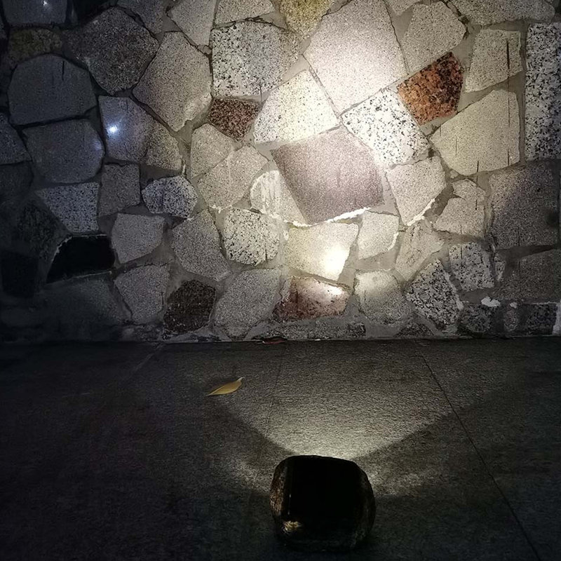 Deck Impressions Sandstone Solar Powered Integrated LED Rock Light ...