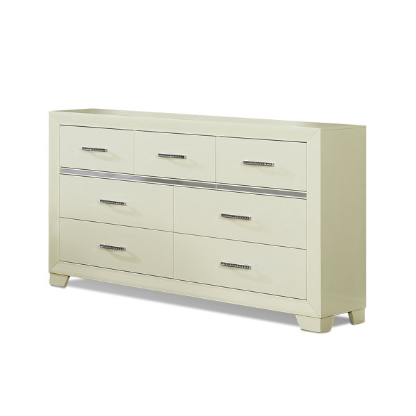 Lark Manor Alivya 56.89'' W 7 - Drawer Dresser & Reviews - Wayfair Canada