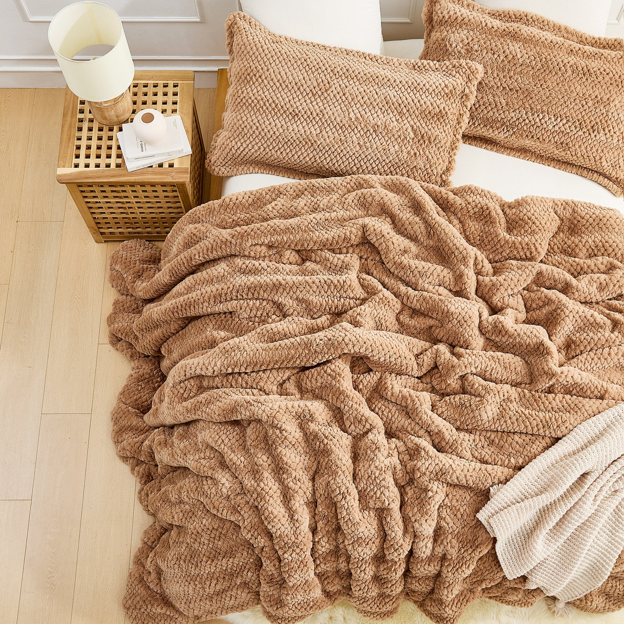 Byourbed Turtle Roll Cakes Chunky Bunny - Coma Inducer Oversized ...