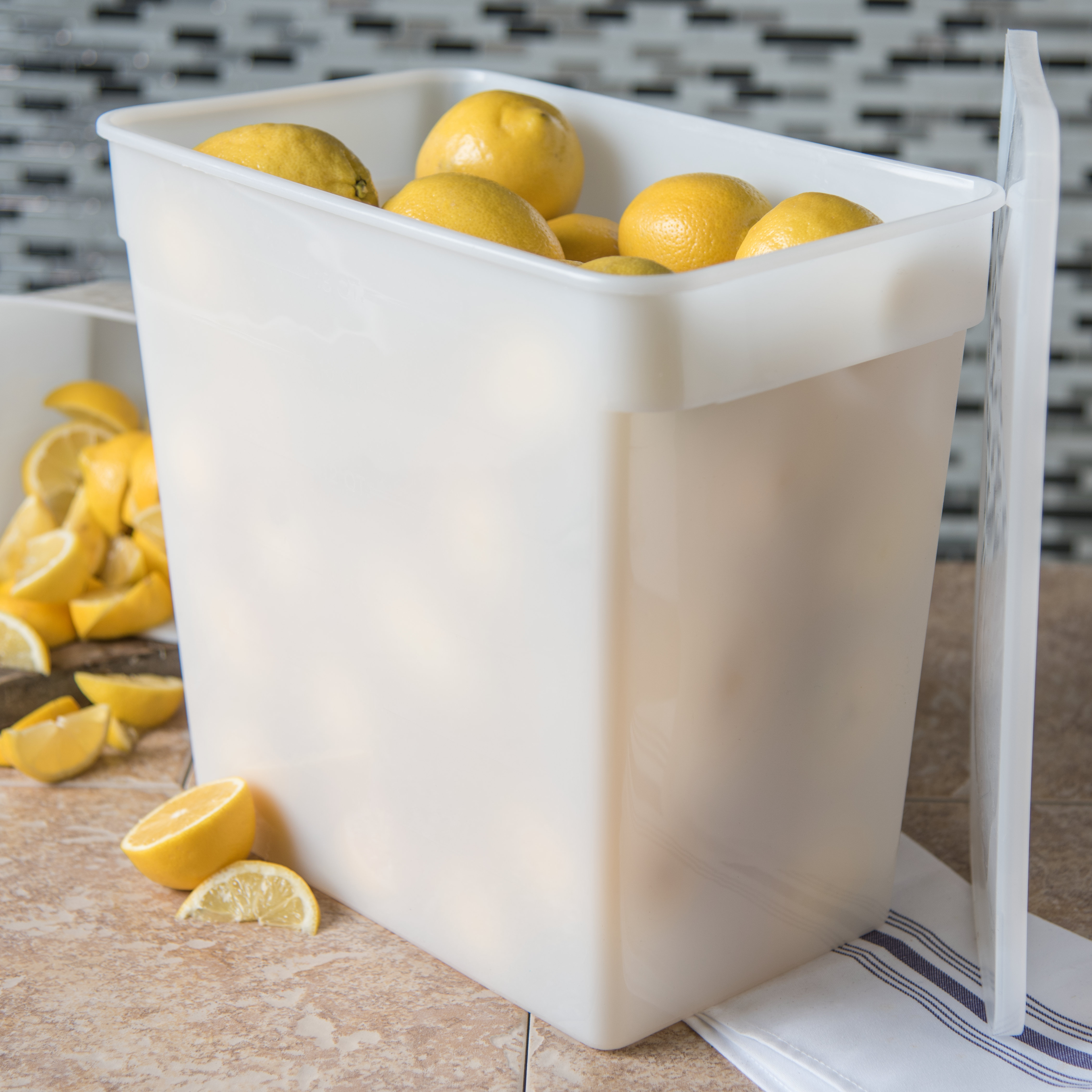 Carlisle Food Service Products Polyethylene Space Saver Food Storage ...