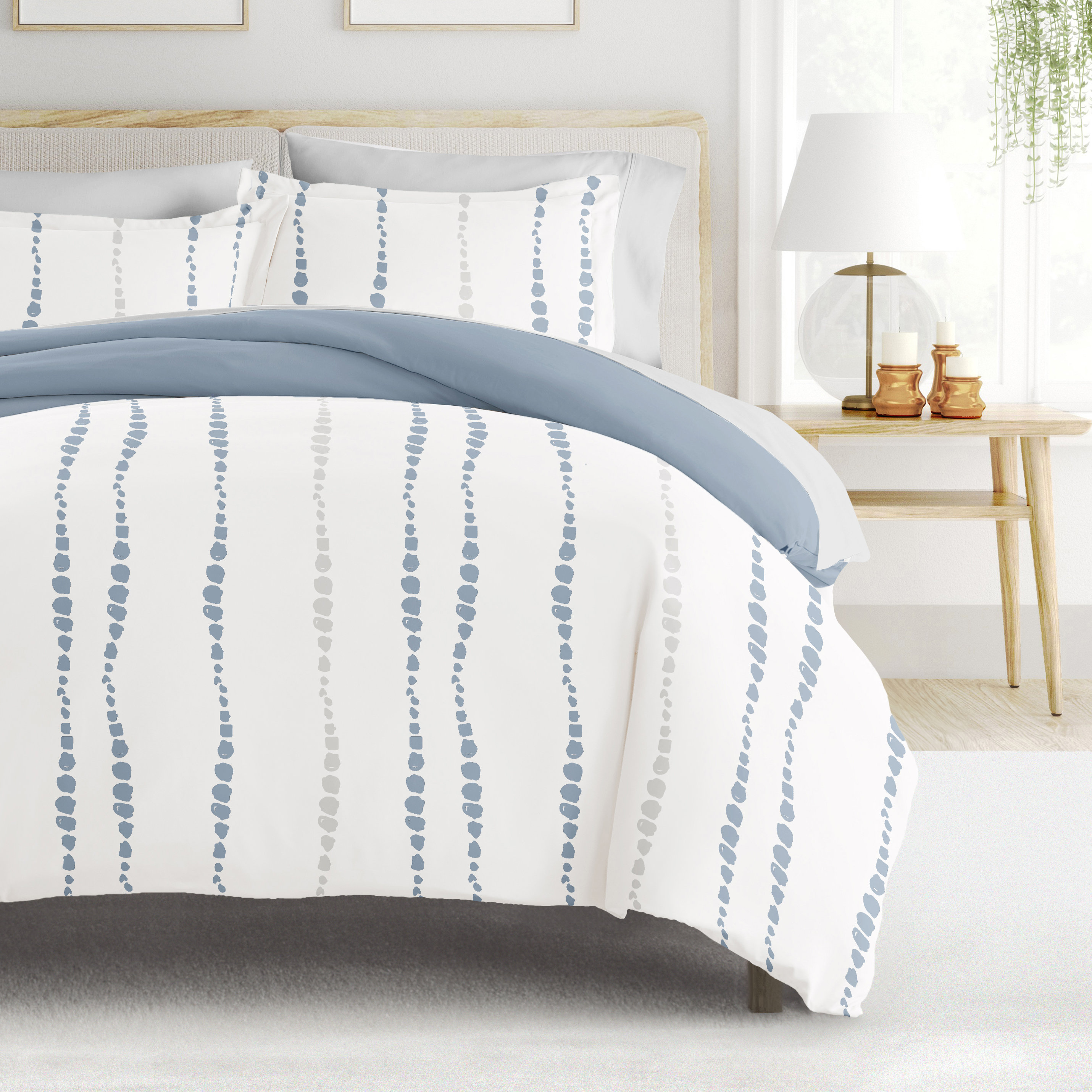 IEnjoy Home 8-Piece Reversible Bedding Bundle - Patterned Duvet Cover ...