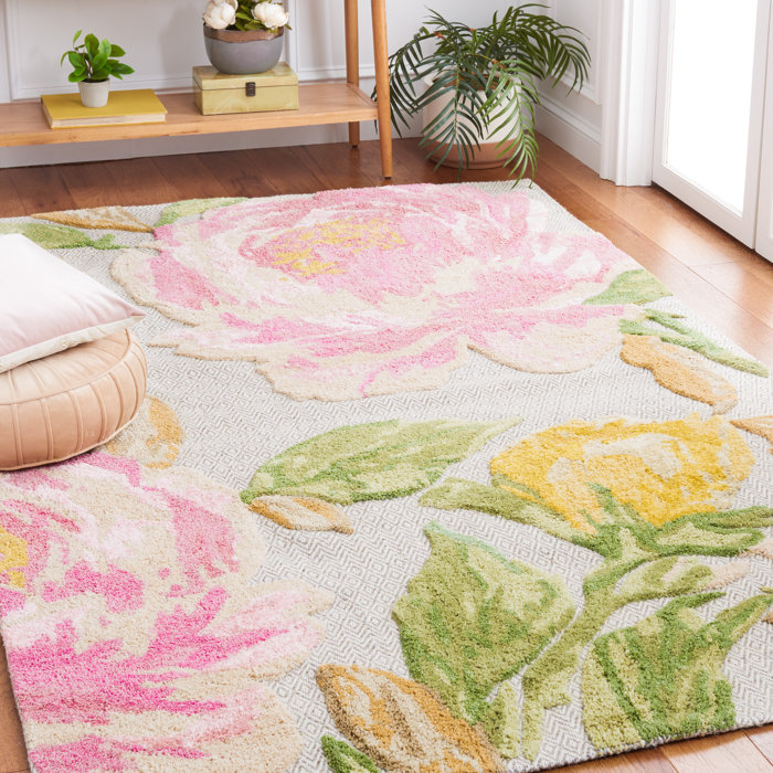Lark Manor Albertice Hand Tufted Floral Rug & Reviews | Wayfair