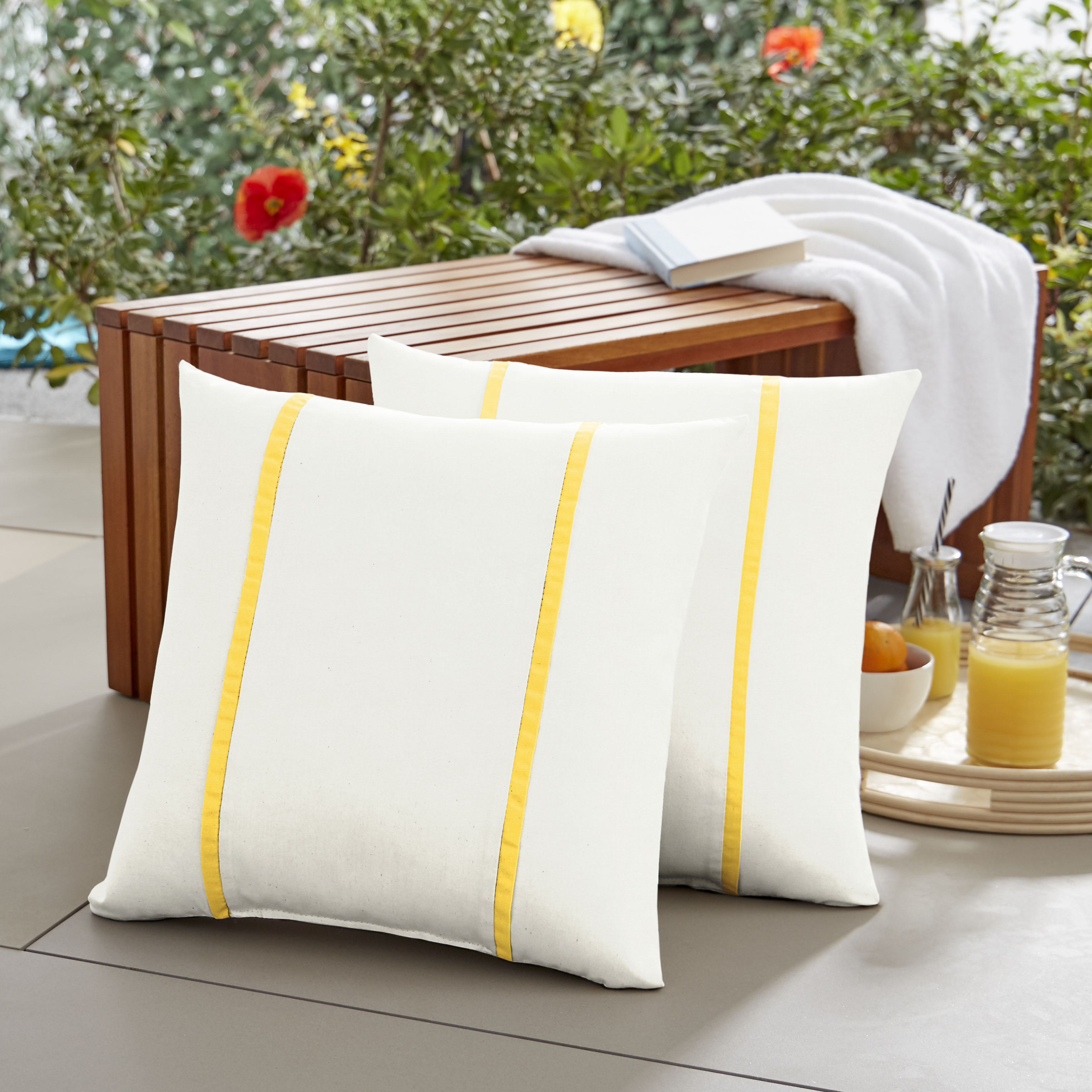Mozaic Company Keane Indoor/Outdoor Square Pillow Cover & Insert | Wayfair