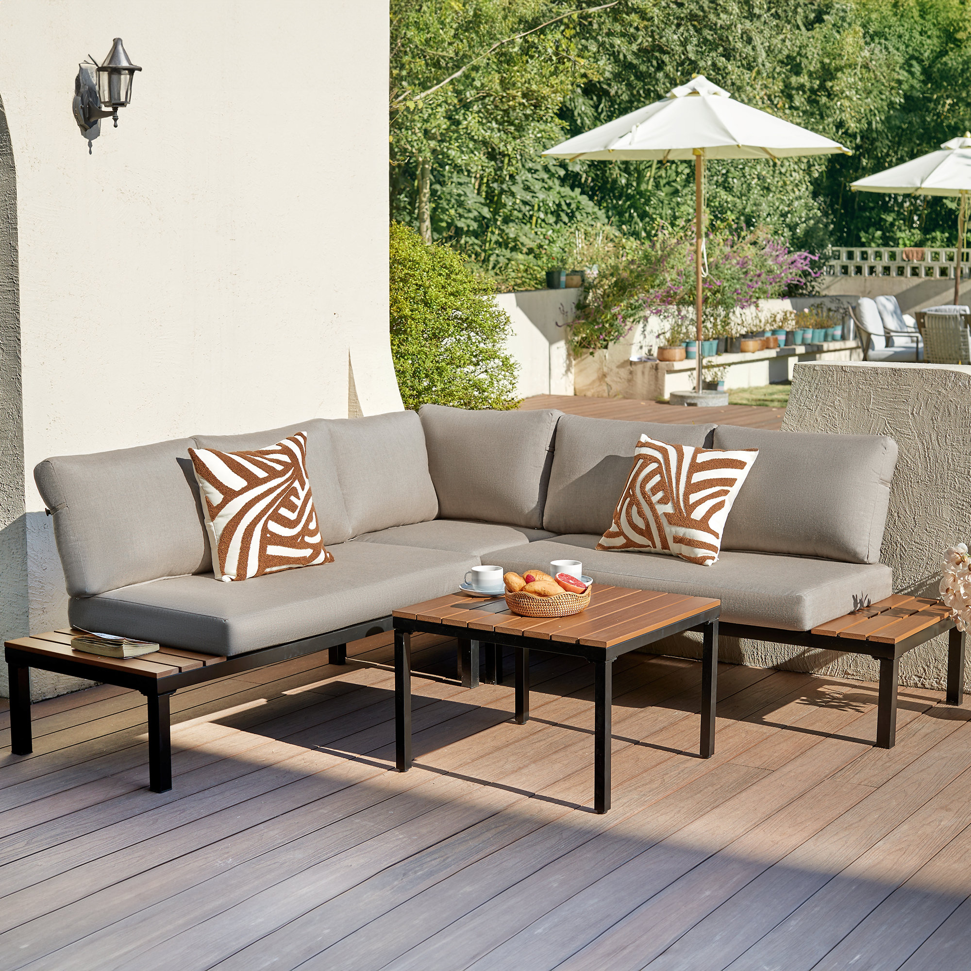 Ebern Designs Lovene 5-Person Outdoor Sectional Seating Group with ...