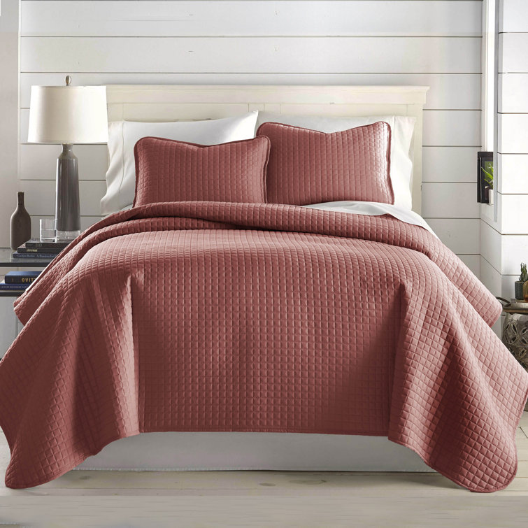 SouthShore Fine Linens Vilano Springs ® Oversized, light-weight Hotel ...