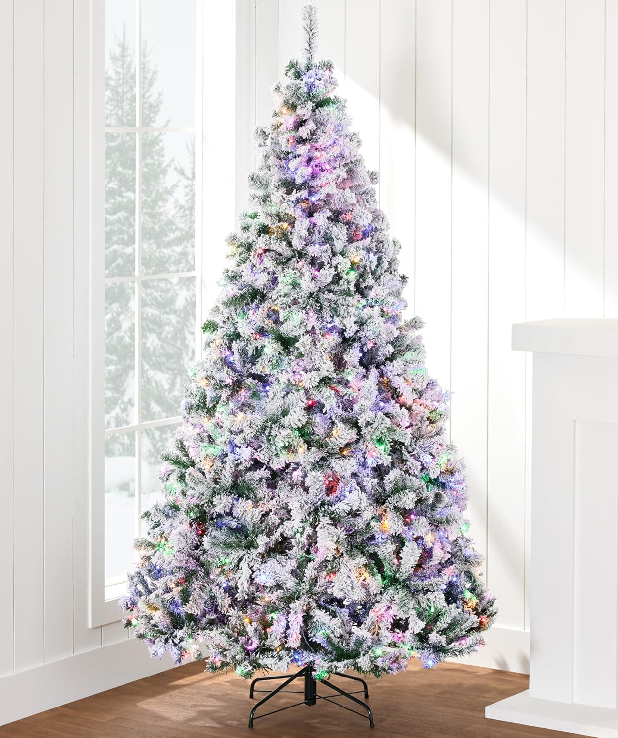The Holiday Aisle® Pre-Lit Artificial Christmas Tree 6ft Snow Flocked ...