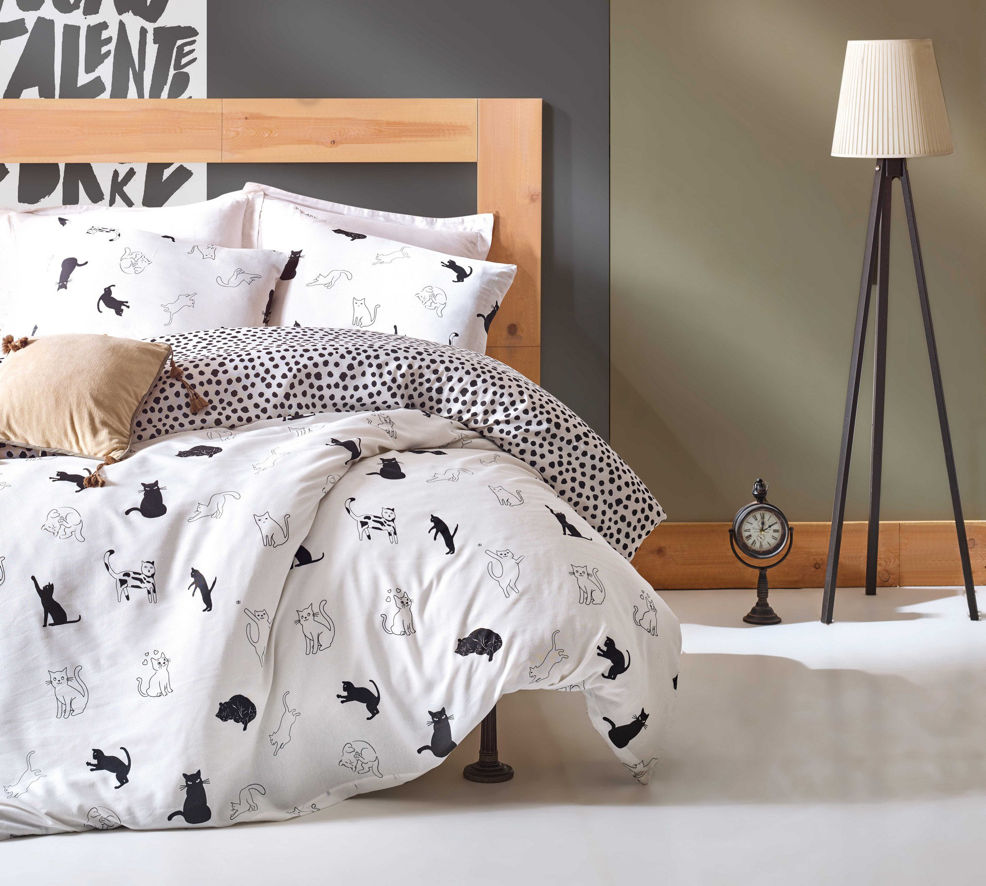 Asir Group INC Epifania Black/White Cotton Blend Modern & Contemporary ...