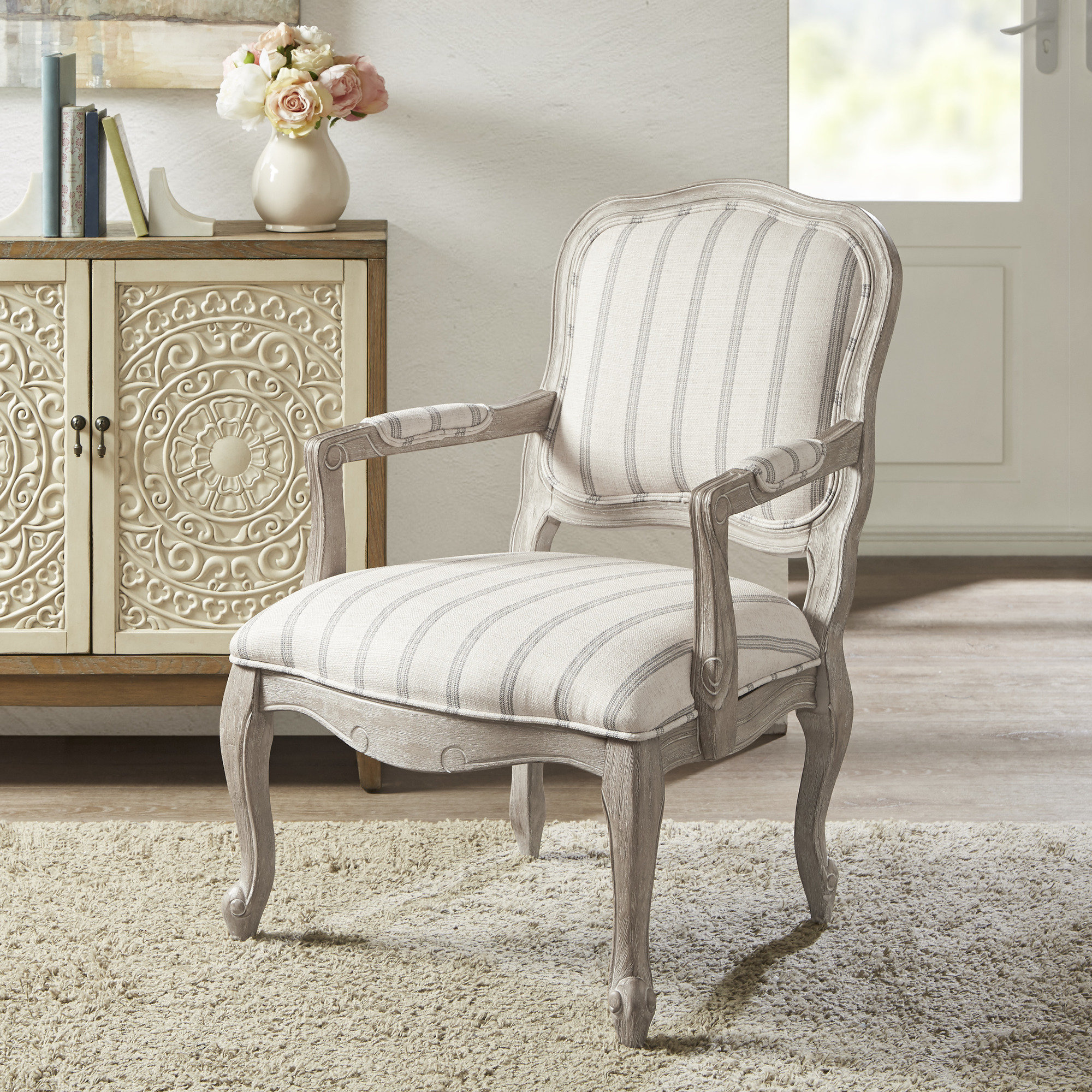 Kelly Clarkson Home Chaise en bois exposé Britton et Commentaires ...