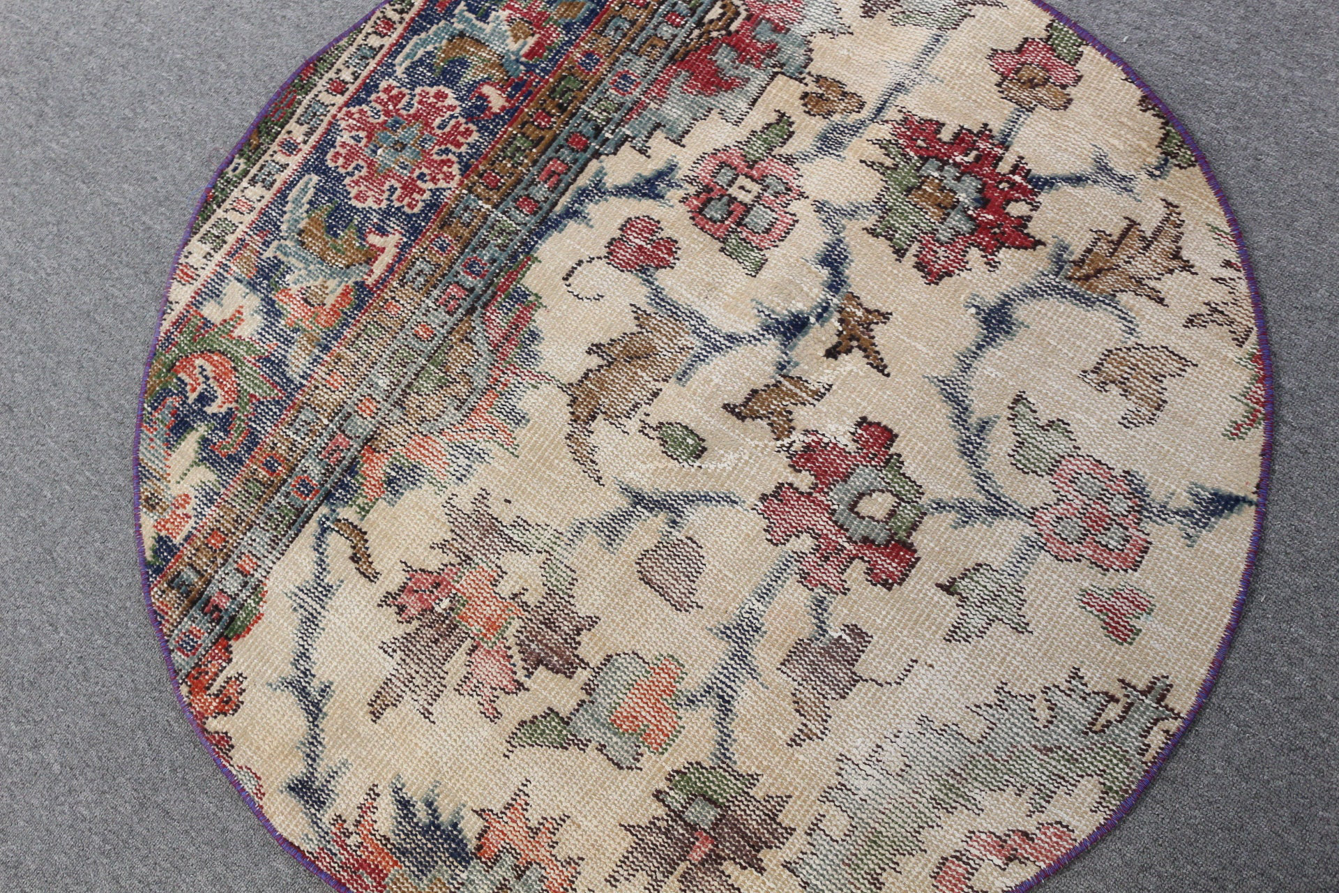 Bungalow Rose Classic Round Turkish Rug in Beige Amplifies Your Living ...