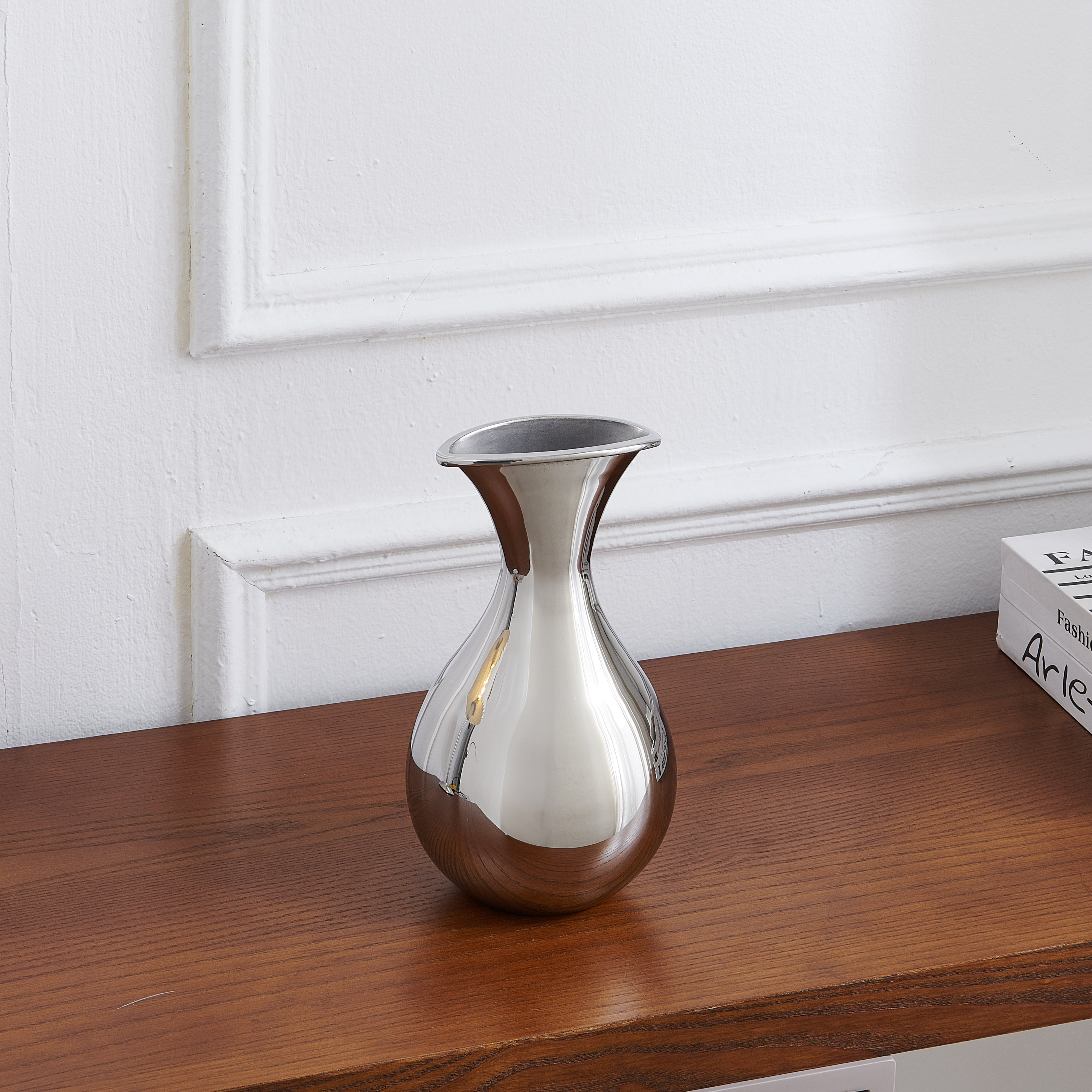 Ivy Bronx Kurland Stainless Steel (18/10) Table Vase - Wayfair Canada