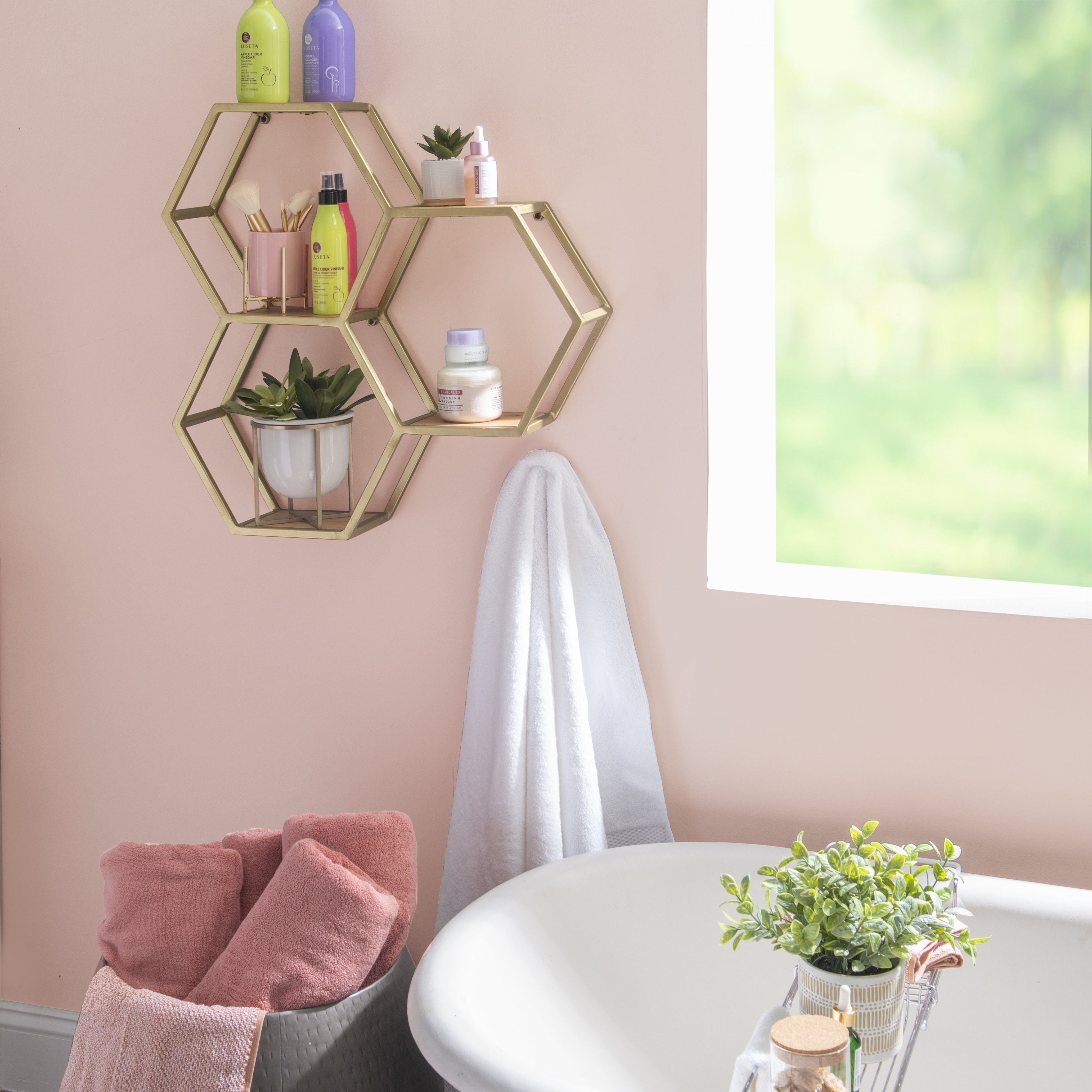 Willa Arlo™ Interiors Jeffrey 3 Piece Hexagon Accent Shelf & Reviews ...